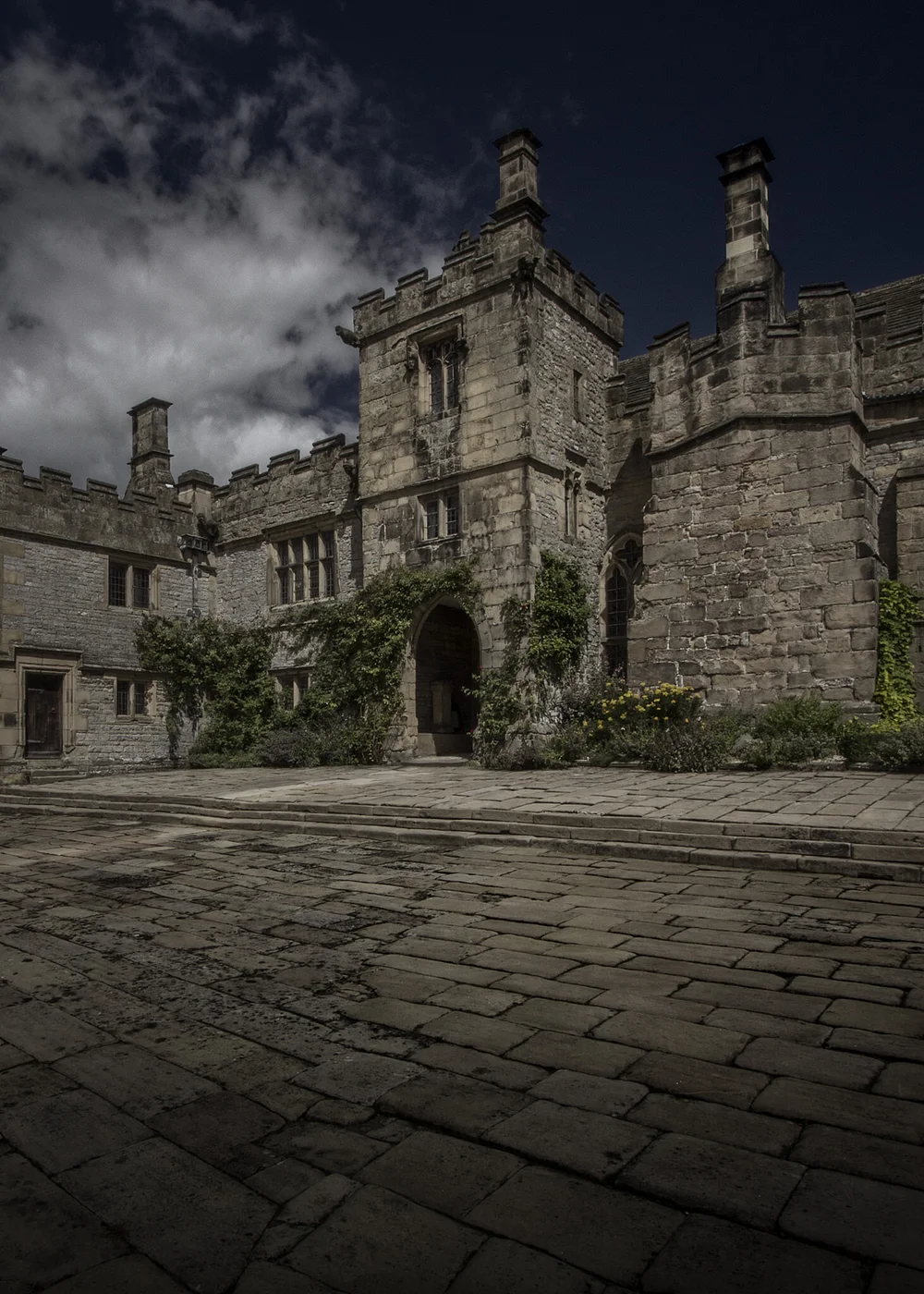 Haddon Hall East Midlands — Medieval Travels