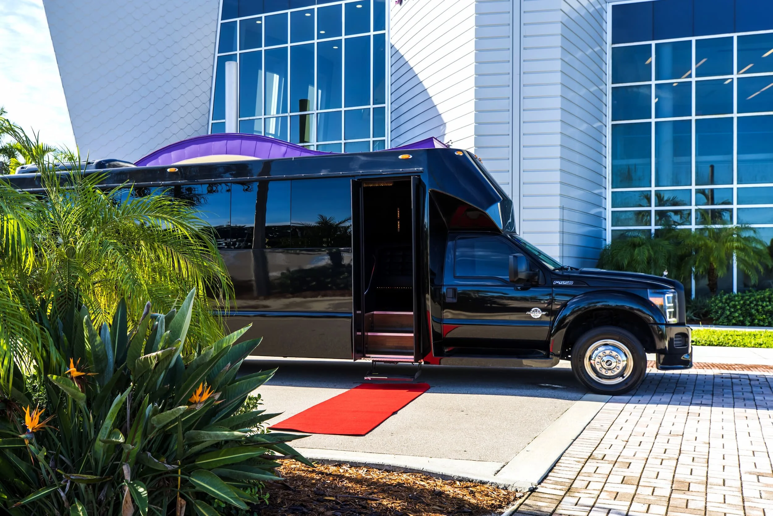 Luxury Bus Exterior