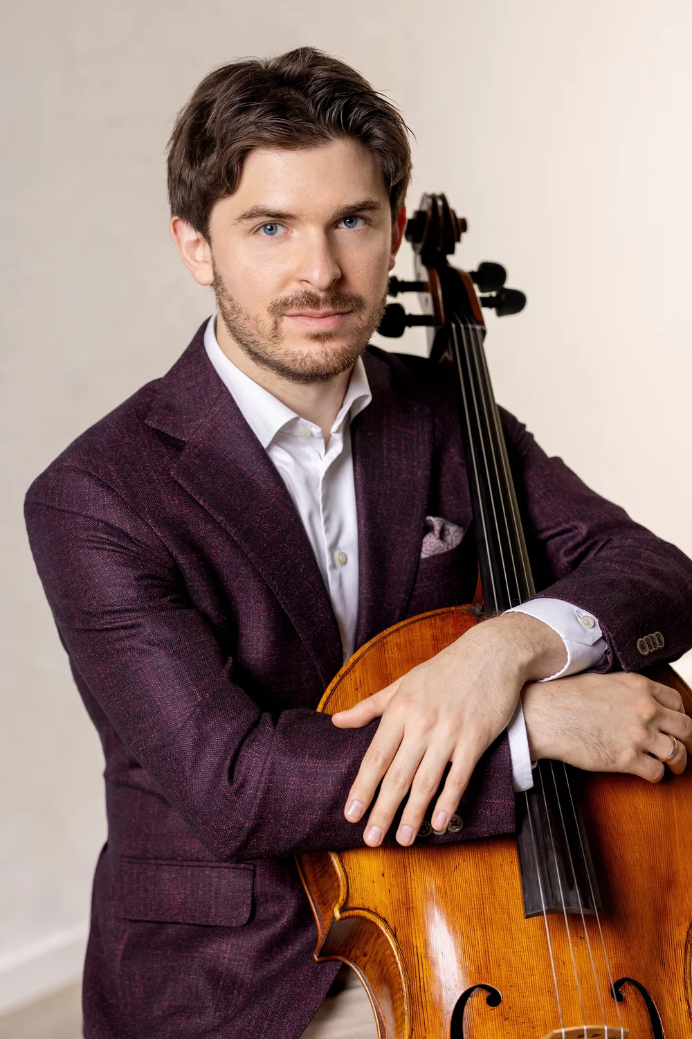 Bio — Benjamin Lash, Cellist