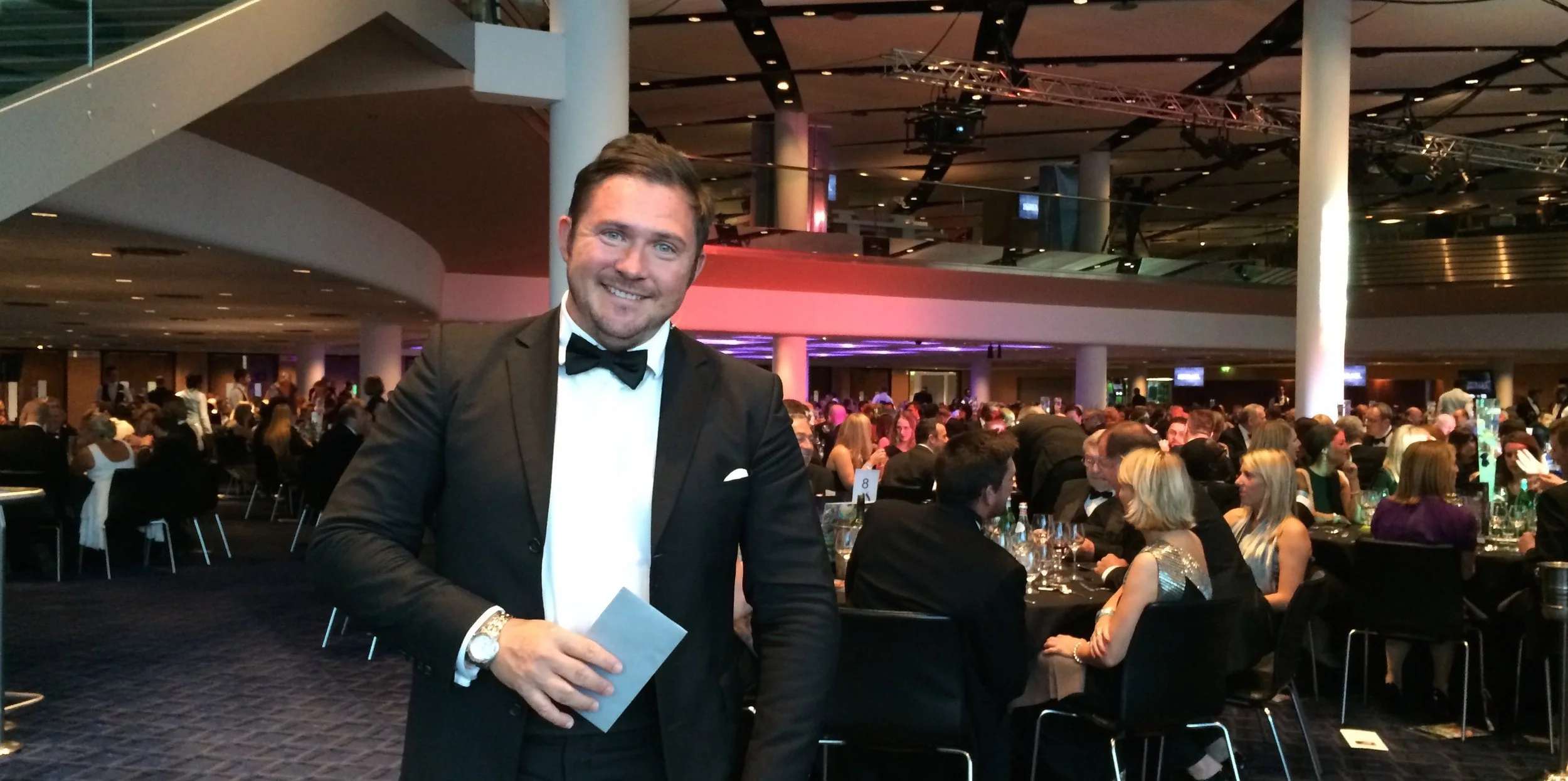 Auctioneer - Charity Auctioneer | Memorabilia Expert | Antiques Expert ...