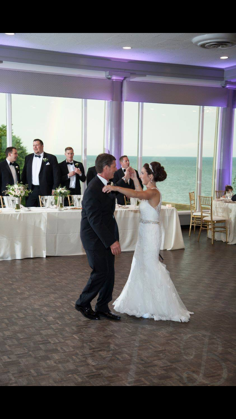 ALISON & BENJAMIN — Peonies & Perfection