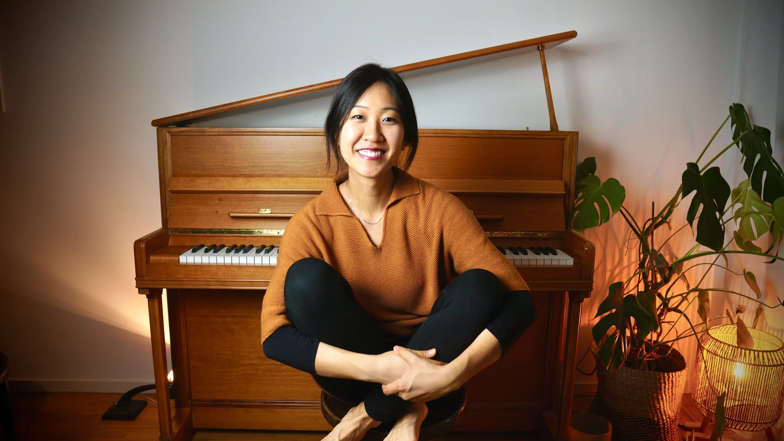 Nahre Sol | Pianist, Composer, YouTuber