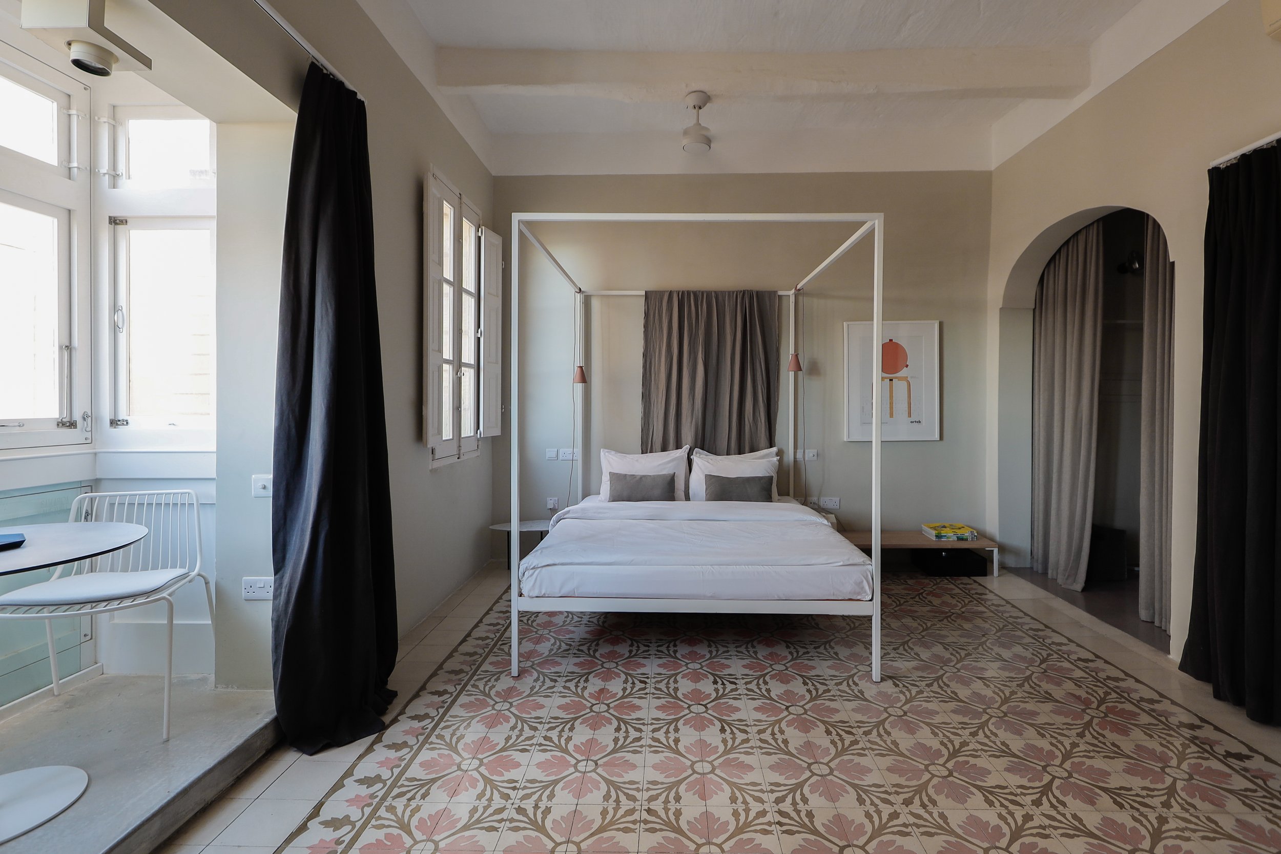 VALLETTA VINTAGE — Atelier