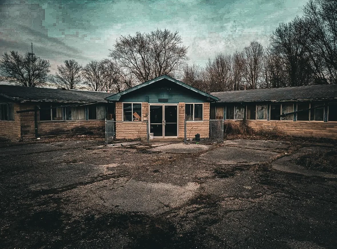 NIGHT AT PINE LAWN MANOR — AMERICAN HAUNTINGS GHOST HUNTS