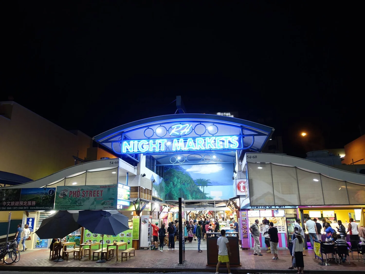 Guide to Cairns' local markets — Motel Nomad