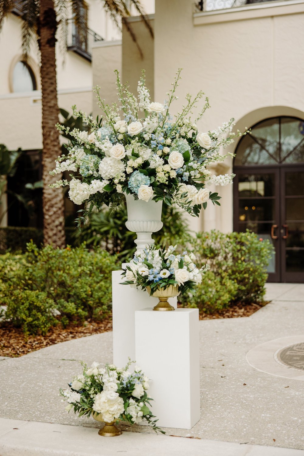Classic White & Light Blue Wedding at The Alfond Inn — BLUEGRASS CHIC ...