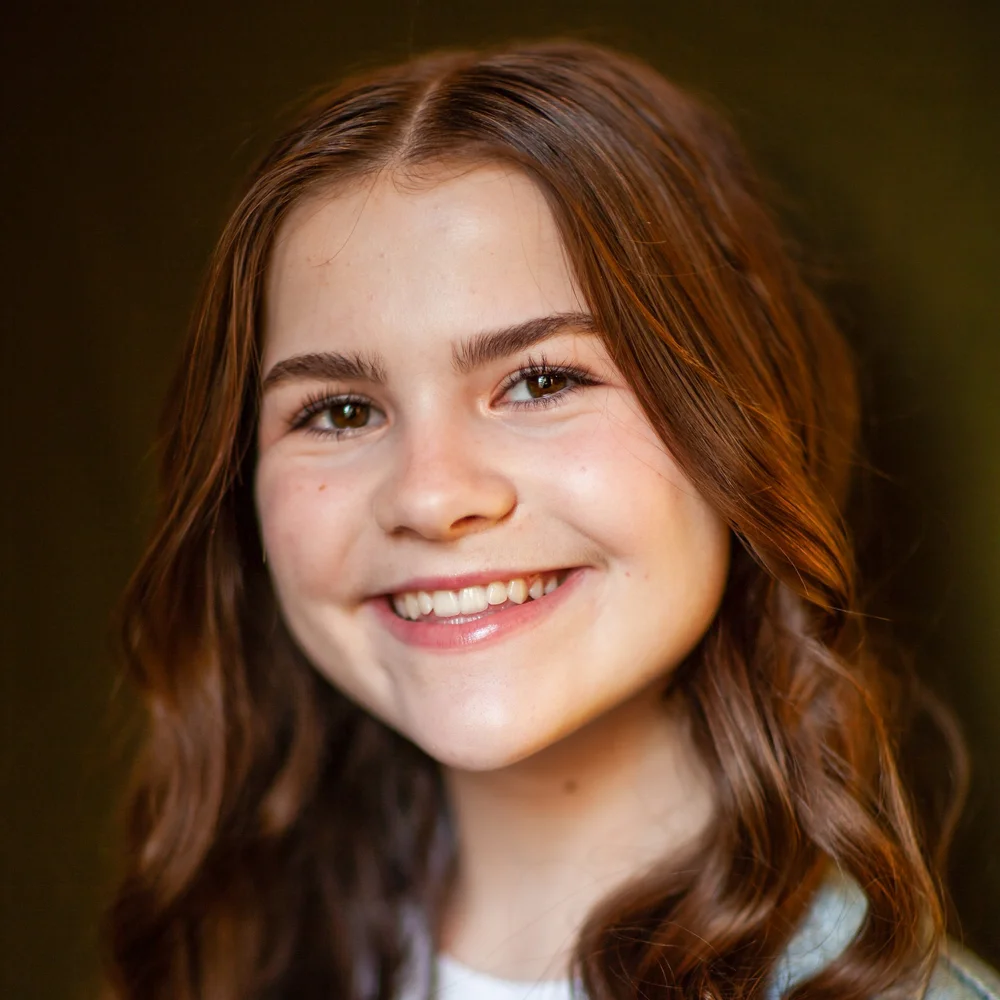 Ava Joy Munn — Servant Stage