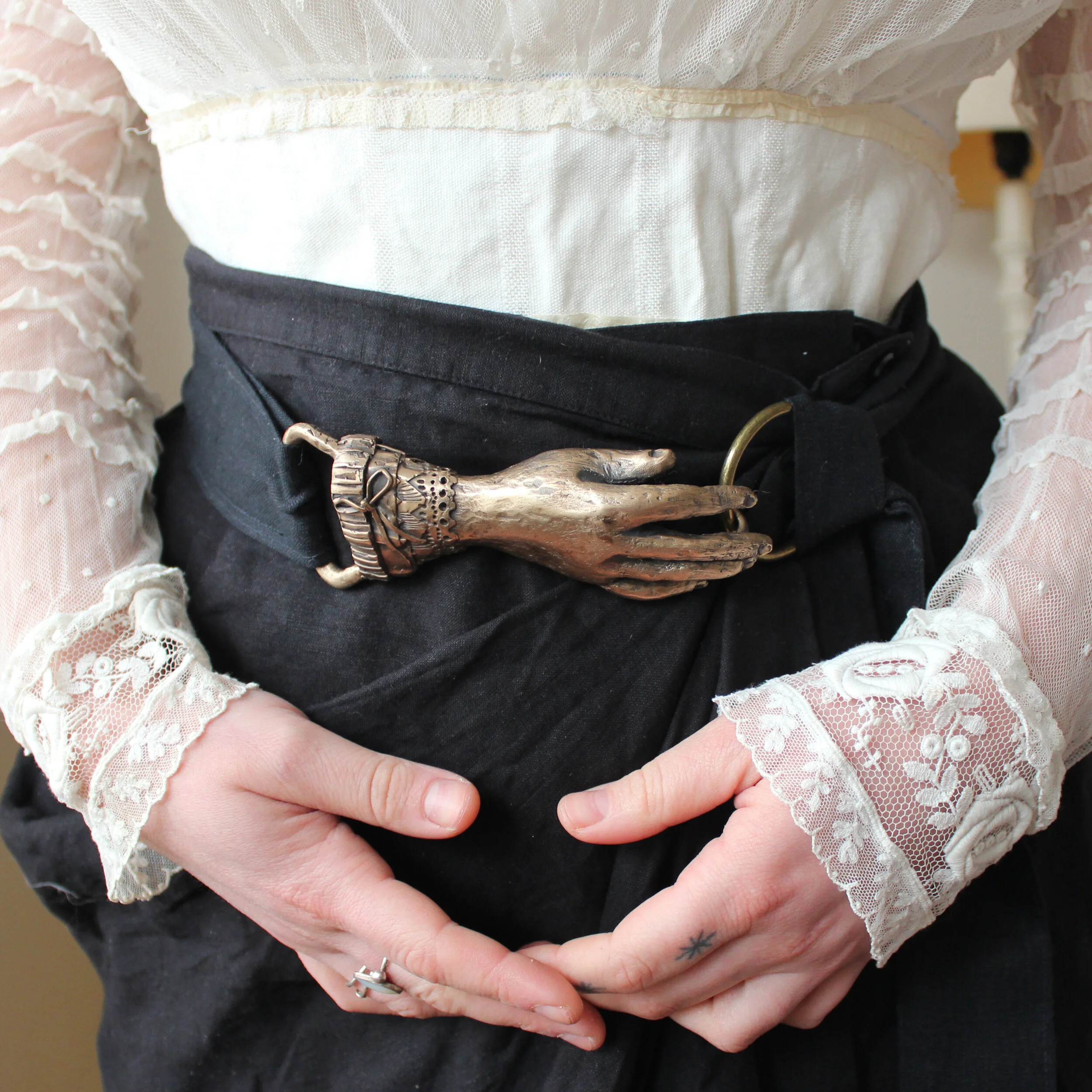 Victorian Hand Belt — thistlethistle