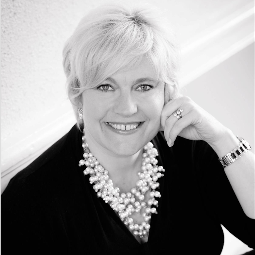 Lisa Light's Instagram, Twitter & Facebook on IDCrawl