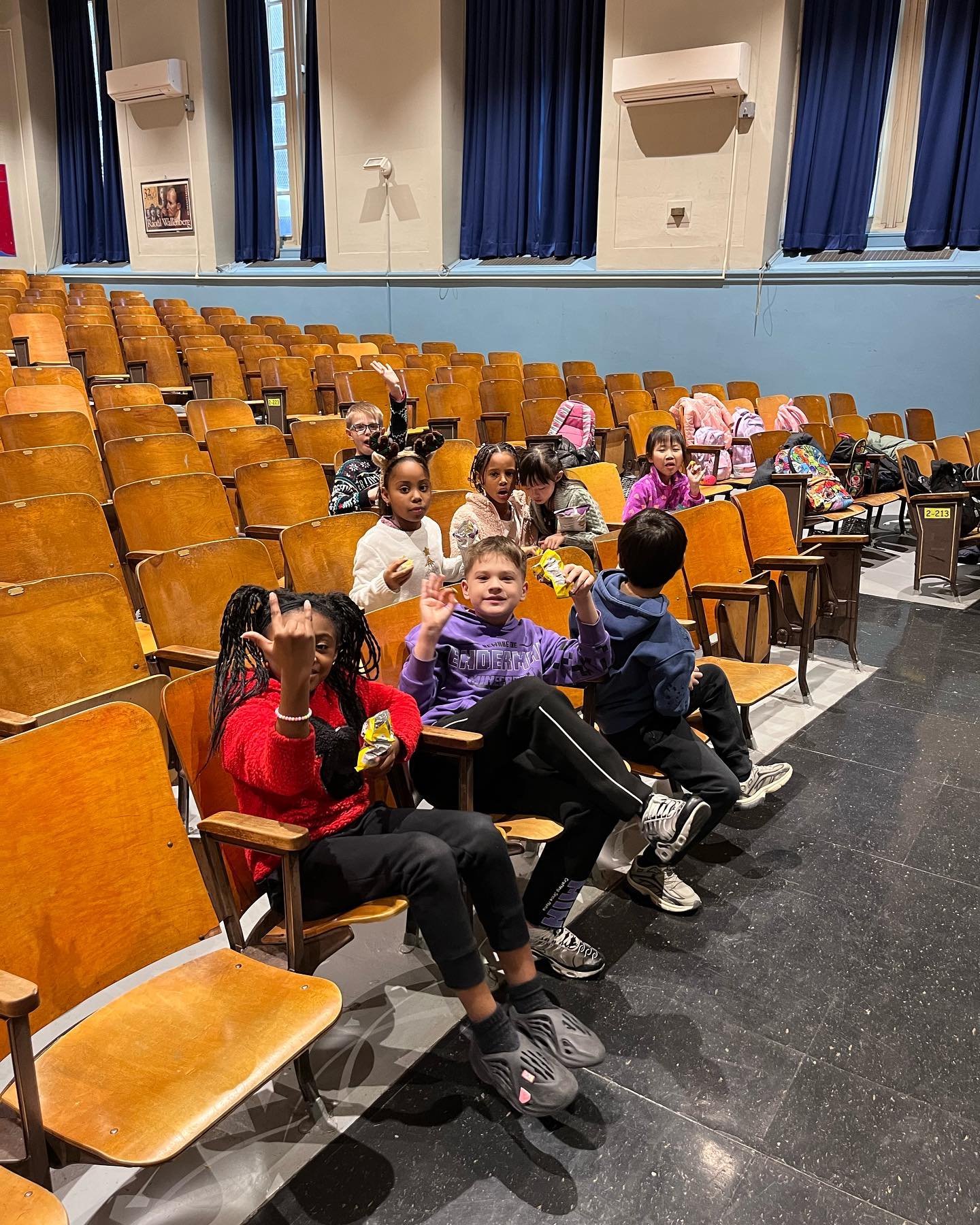 Ukulele Jake: The Ukulele School of NYC