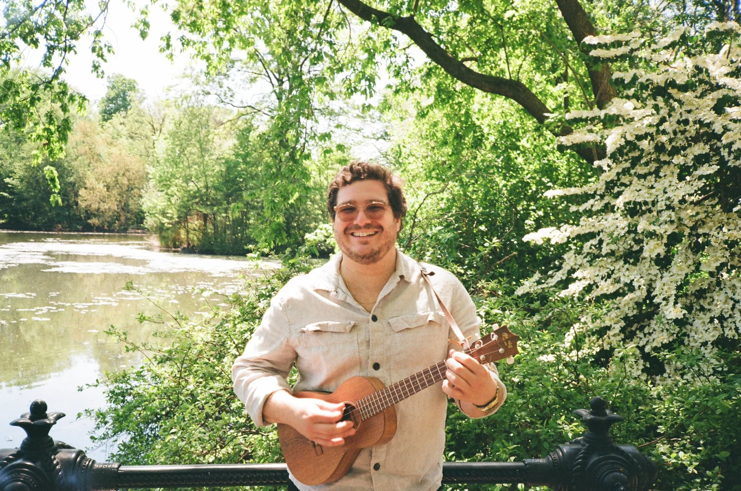 Ukulele Jake: The Ukulele School of NYC