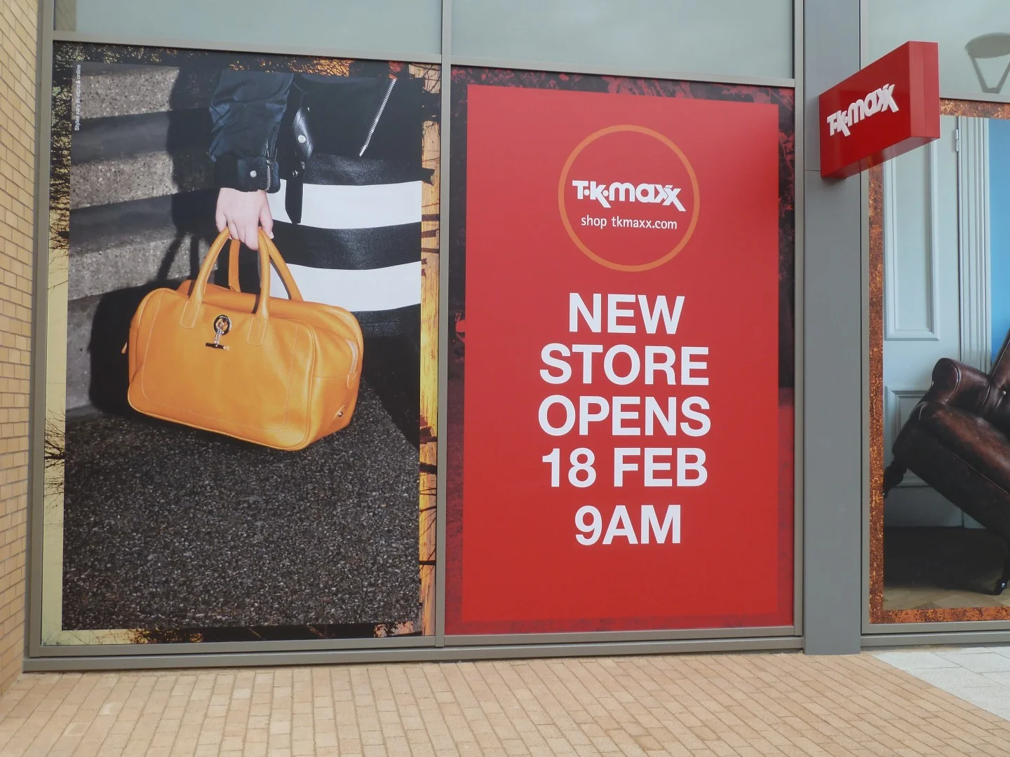 Retail Signage & Graphics