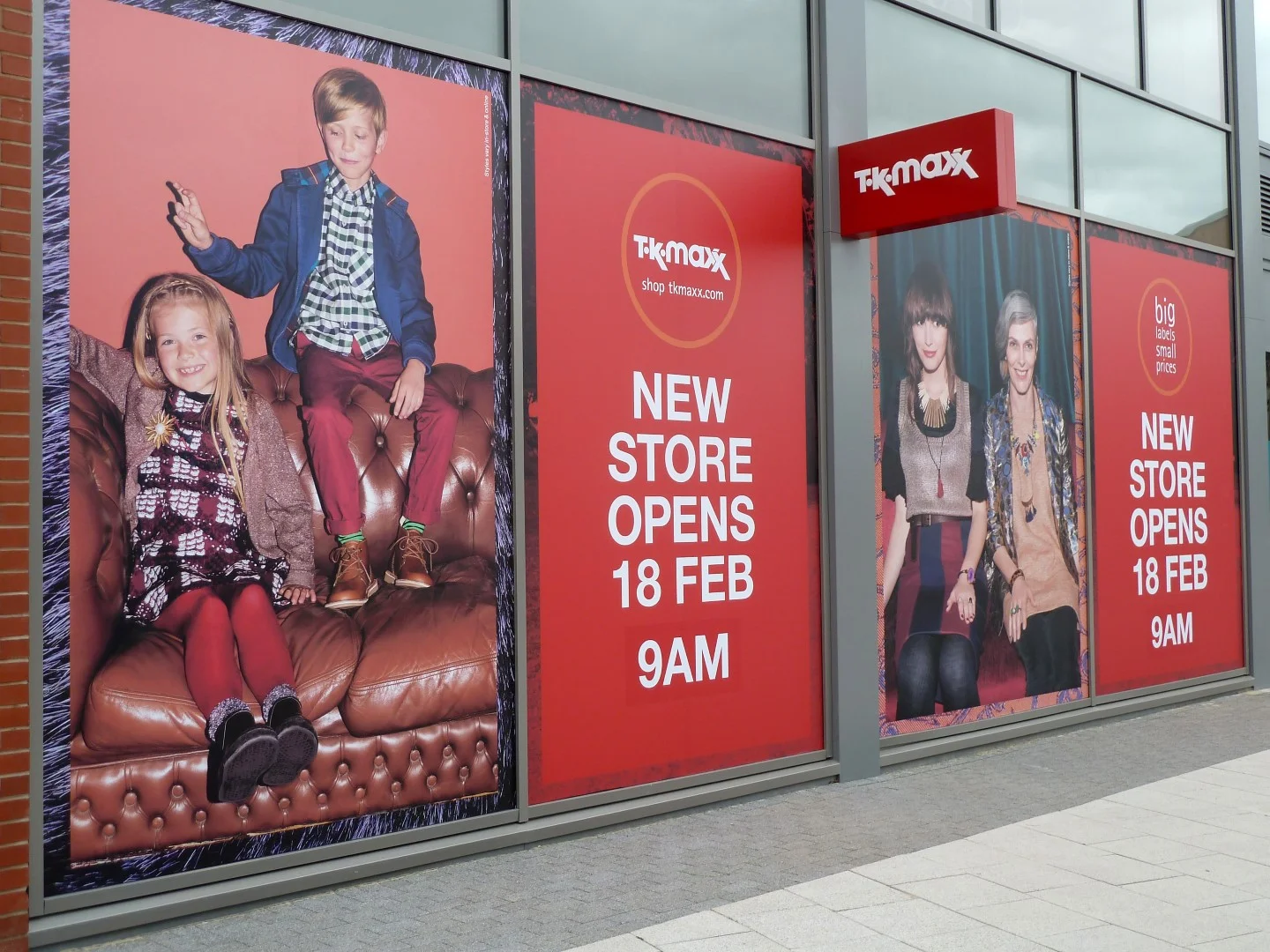 Retail Signage & Graphics