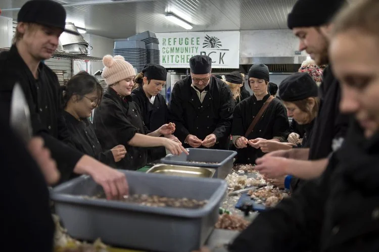 Refugee Community Kitchen | Feeding refugees in the UK and France