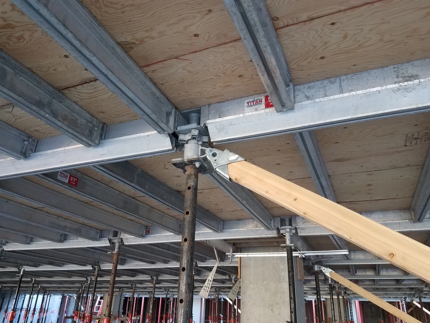 TITAN HV Drophead Clamp — TITAN Formwork Systems