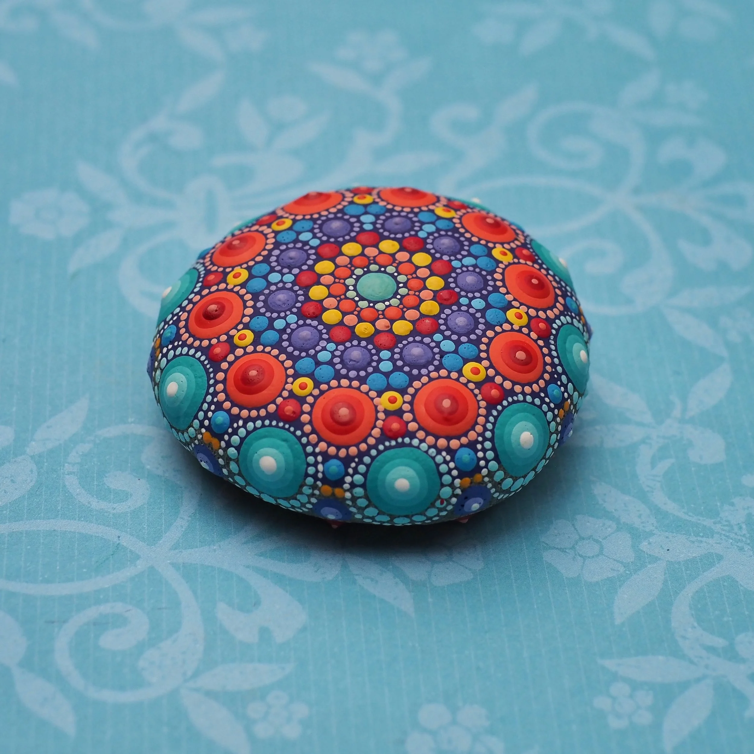 MANDALA STONES — Colourful Artistry | Mandala Stones | Elspeth McLean