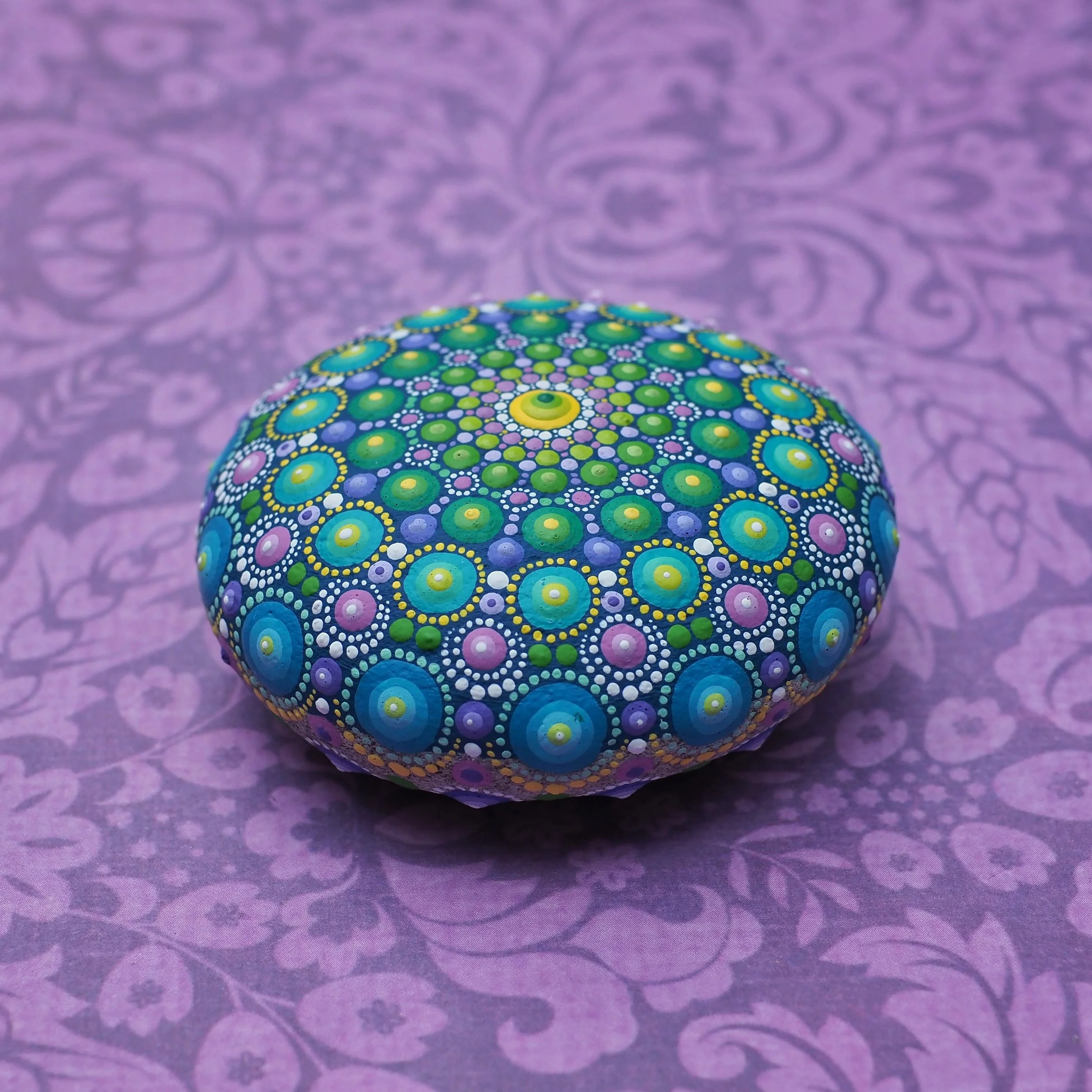 MANDALA STONES — Colourful Artistry | Mandala Stones | Elspeth McLean