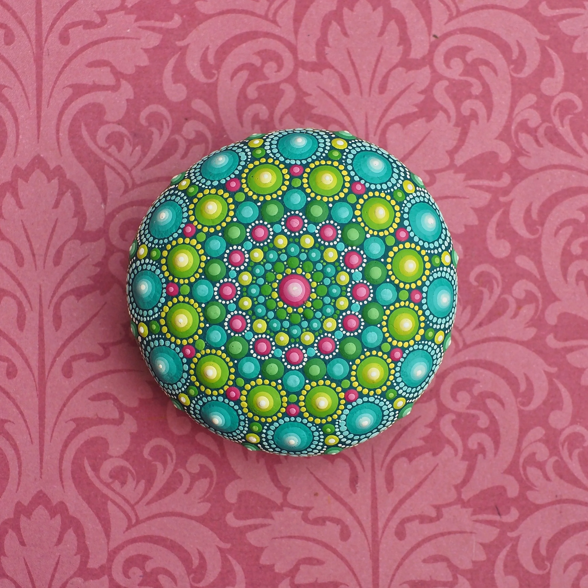 MANDALA STONES — Colourful Artistry | Mandala Stones | Elspeth McLean