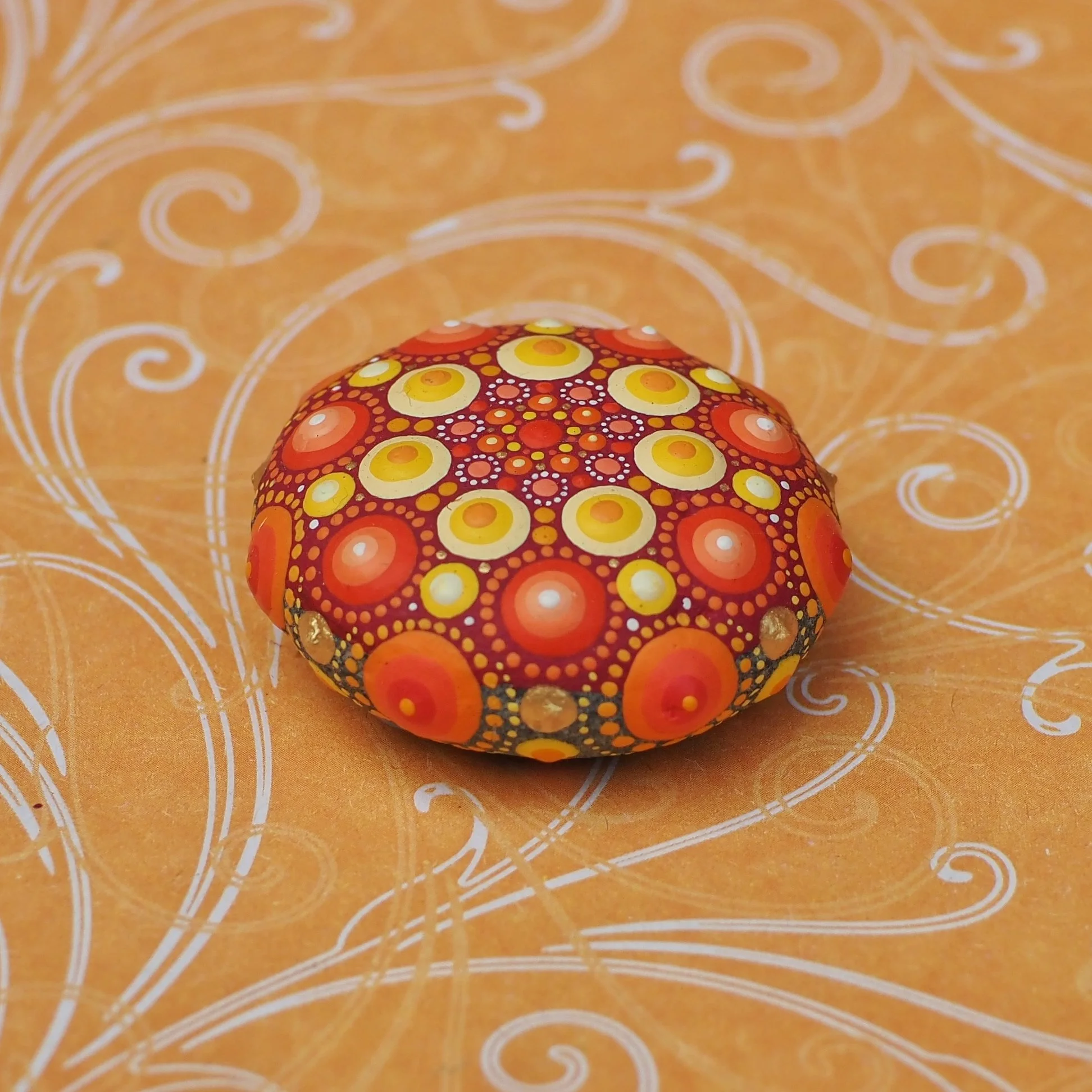 MANDALA STONES — Colourful Artistry | Mandala Stones | Elspeth McLean