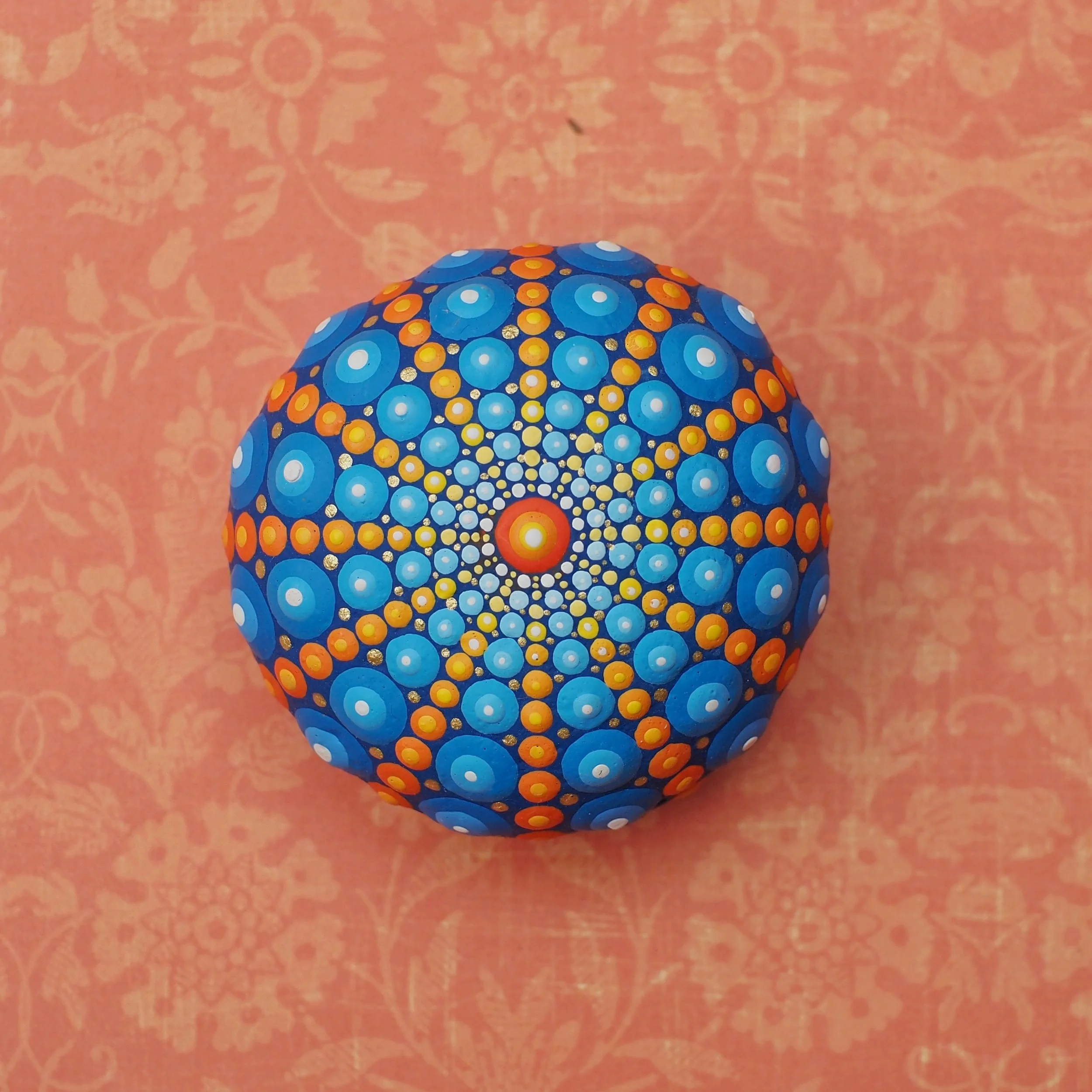 MANDALA STONES — Colourful Artistry | Mandala Stones | Elspeth McLean