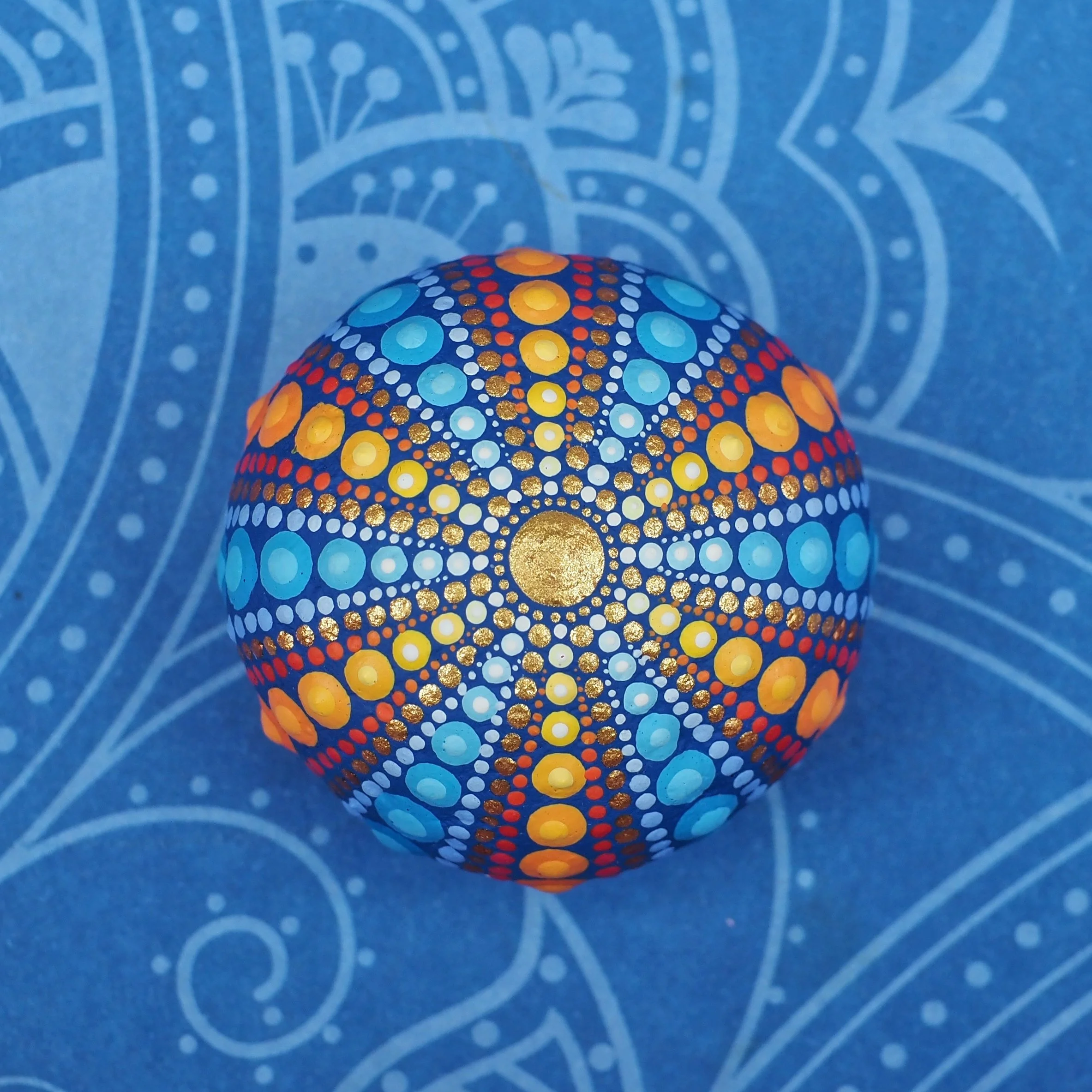 MANDALA STONES — Colourful Artistry | Mandala Stones | Elspeth McLean