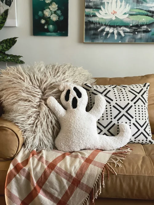 DIY Ghost Pillow (w free pattern!) — Well Fibre
