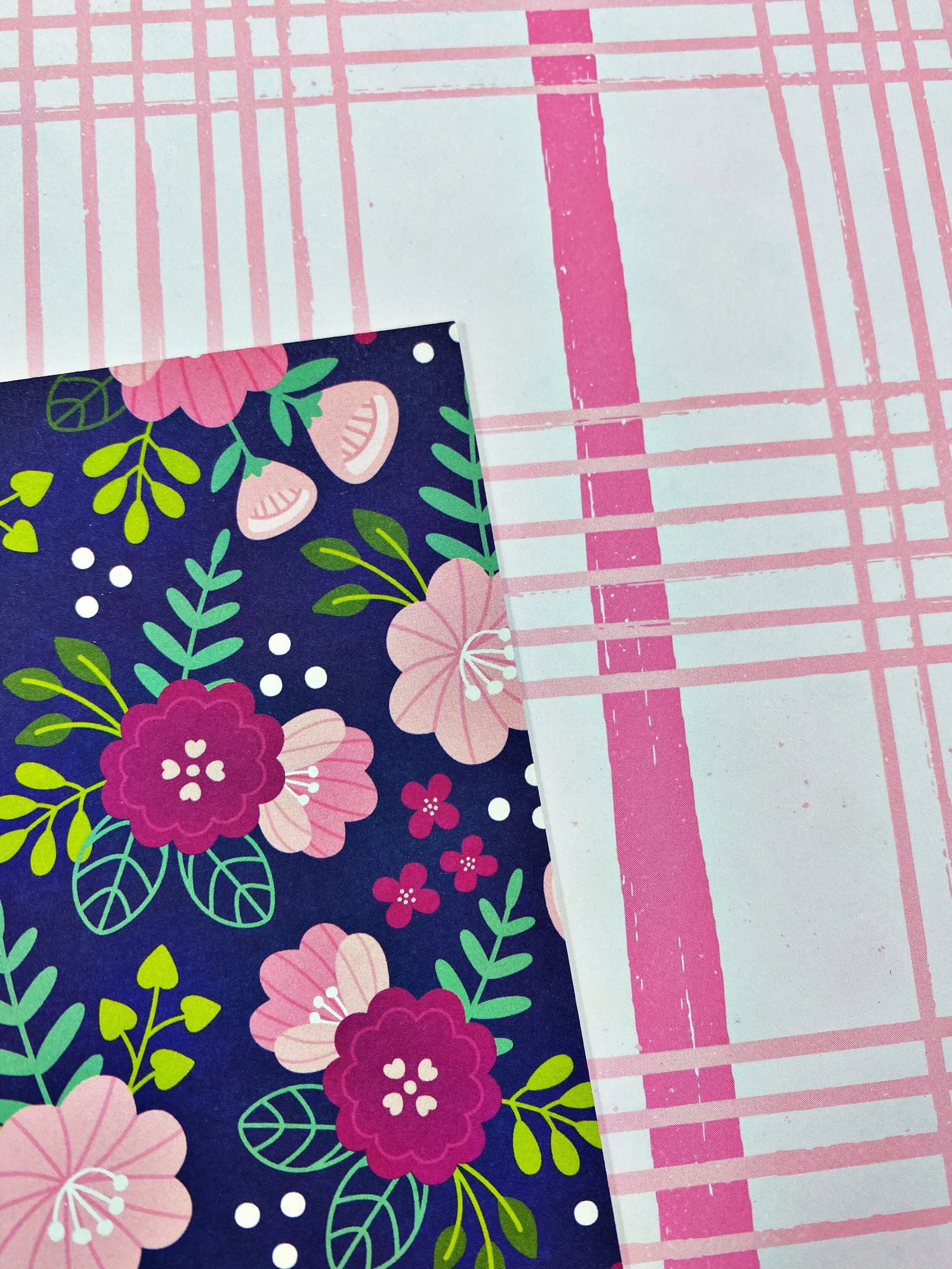 Choosing Coordinating Patterned Paper for Scrapbook Pages and Mini Kits ...