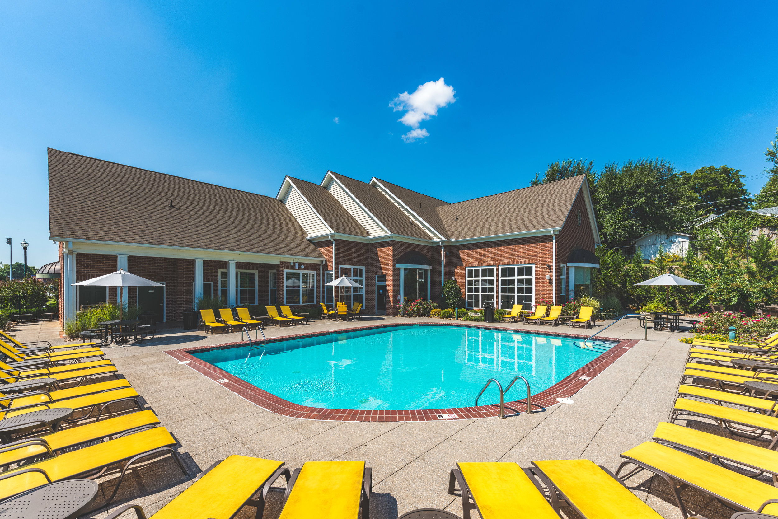 UNIVERSITY EDGE | GALLERY