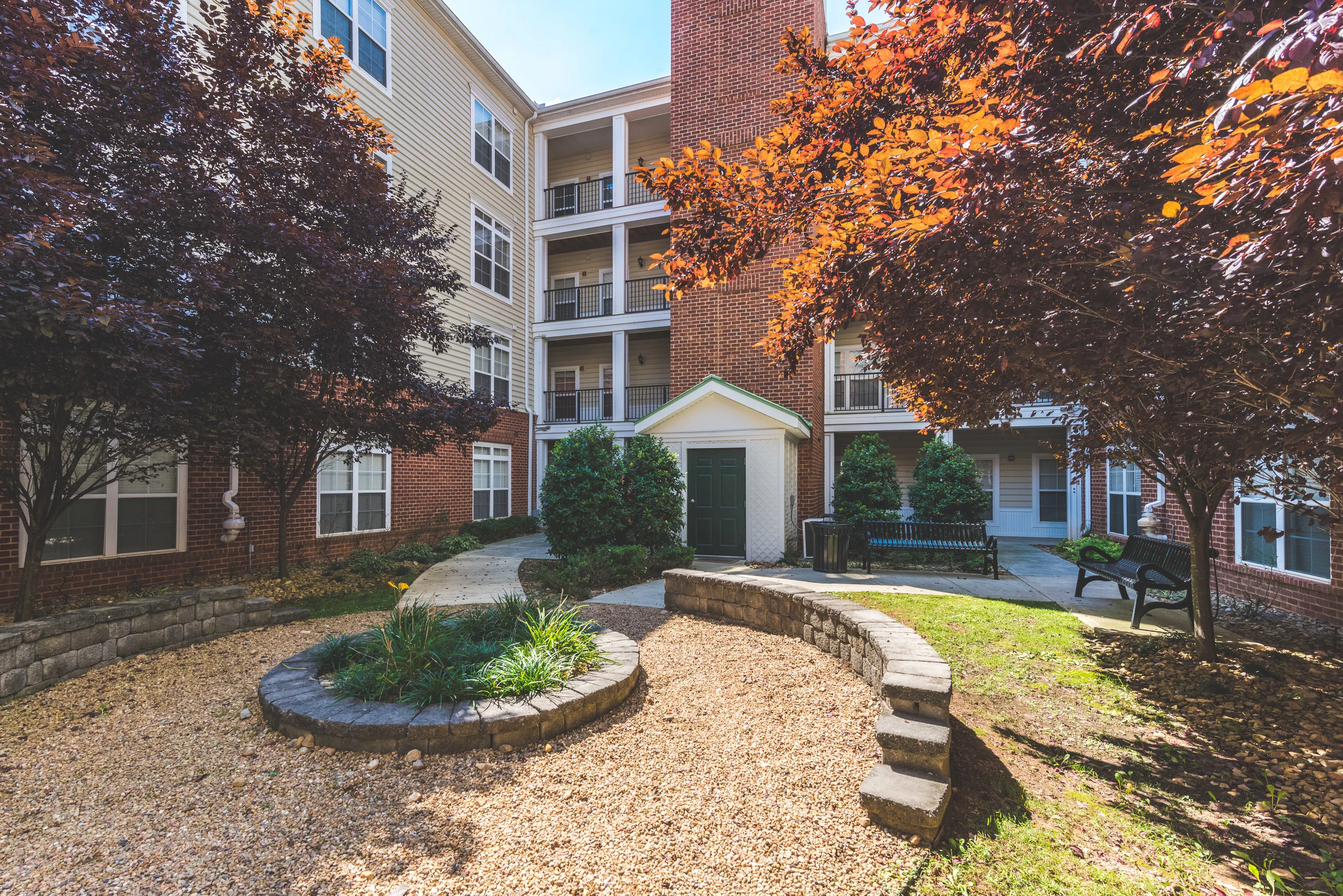 UNIVERSITY EDGE | GALLERY