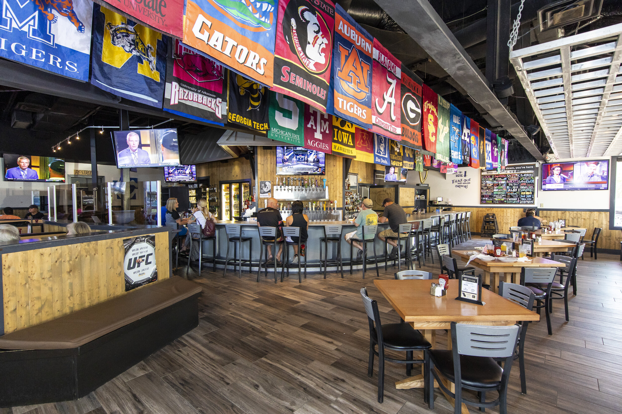 Shades Bar & Grill | 30A Inlet Beach