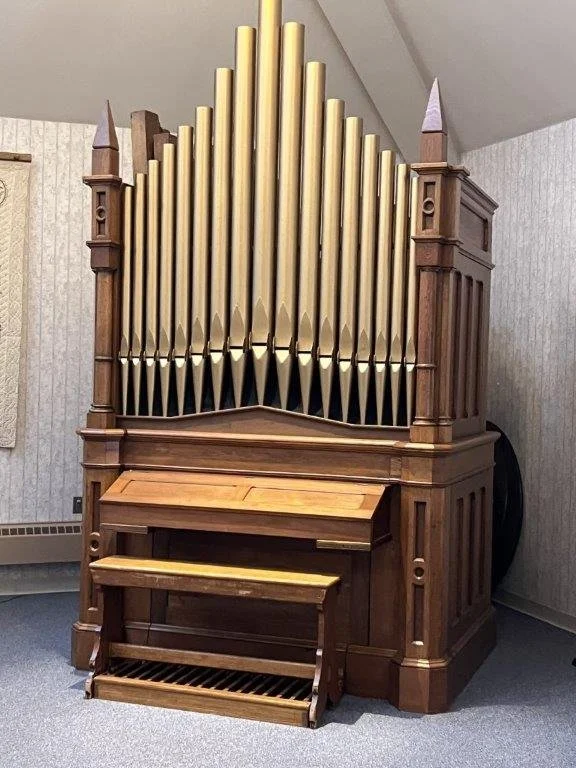 Small Pipe Organ