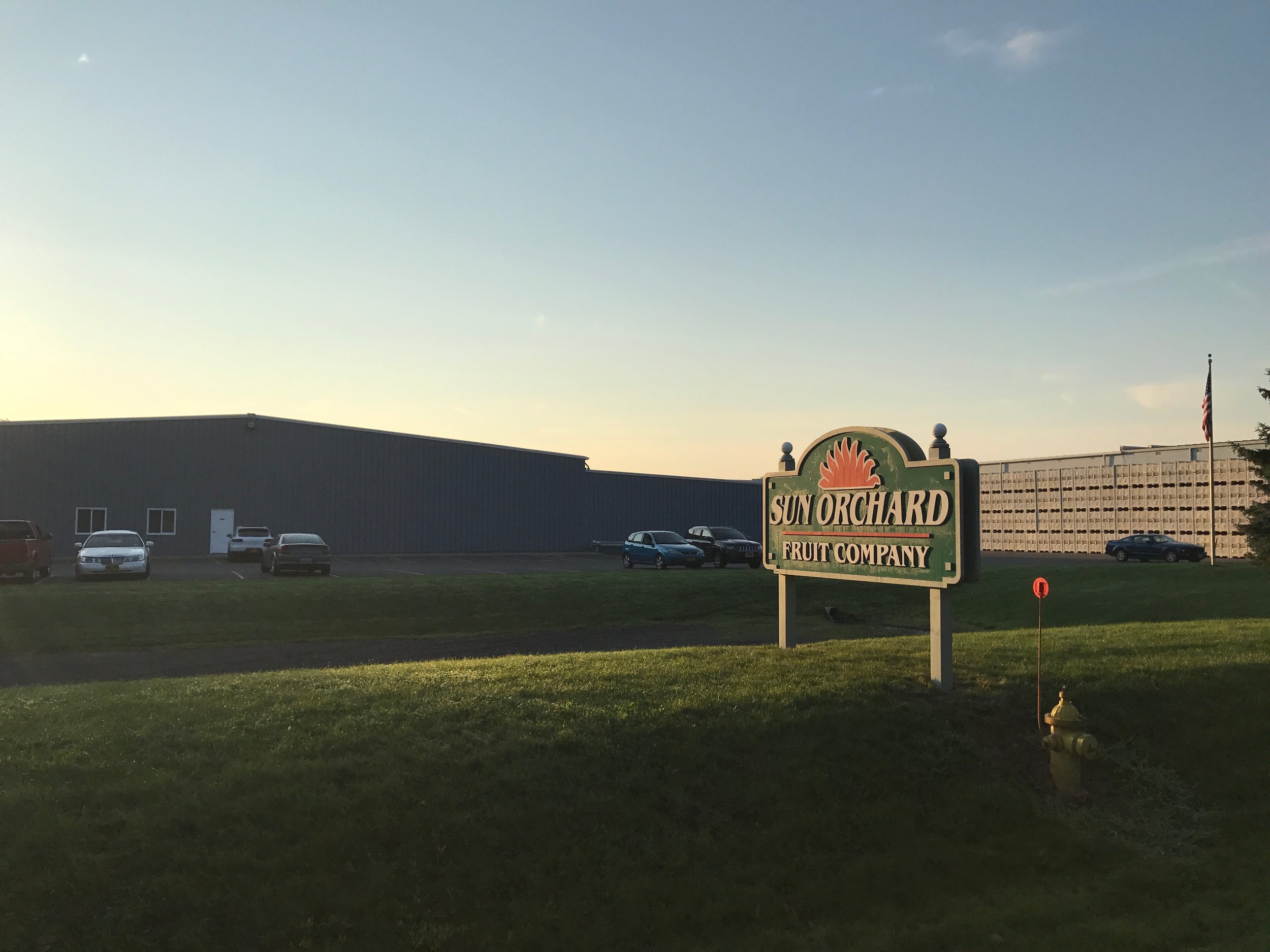 About Us — Sun Orchard Apples