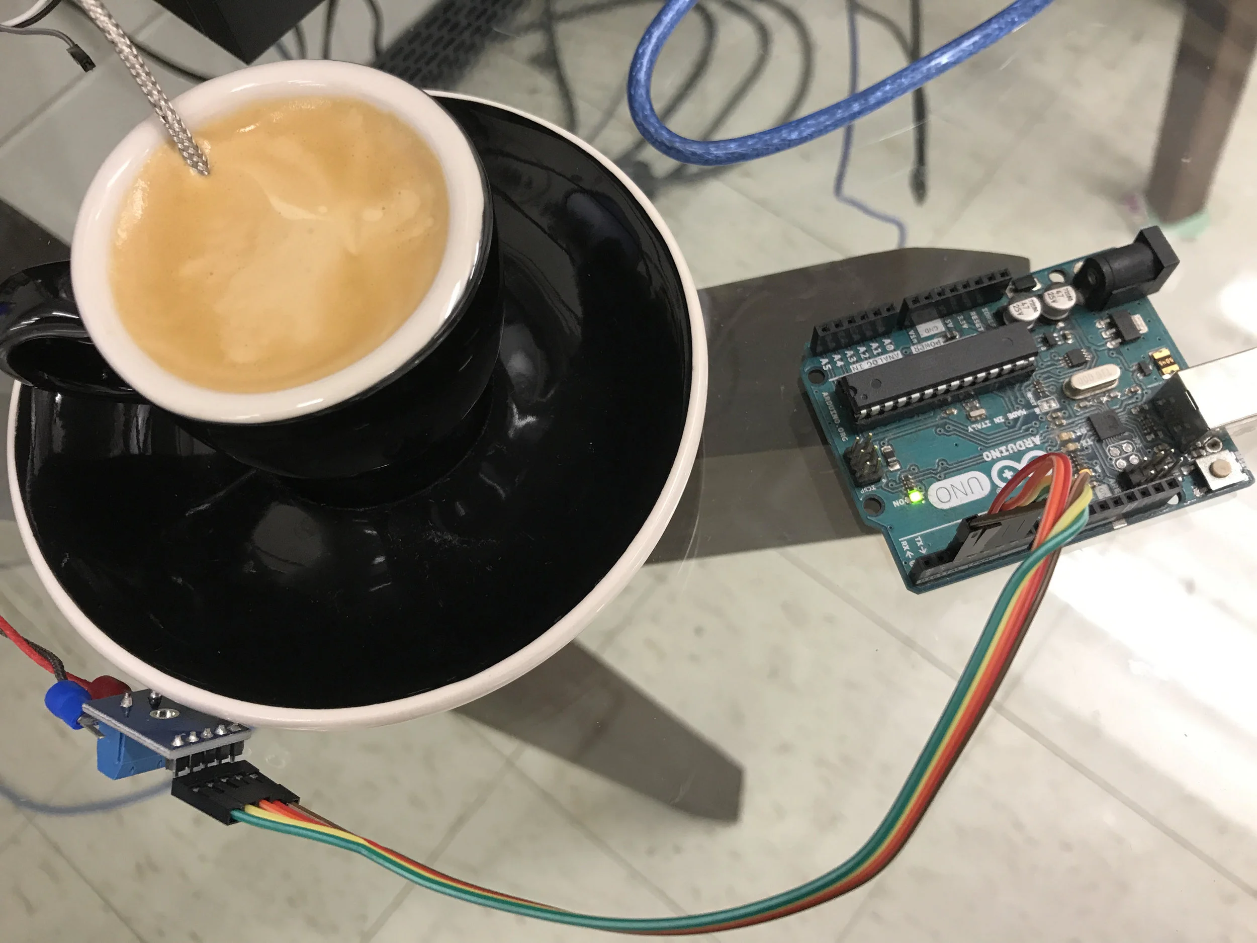 A Heat Transfer Experiment with Coffee — Maker Portal