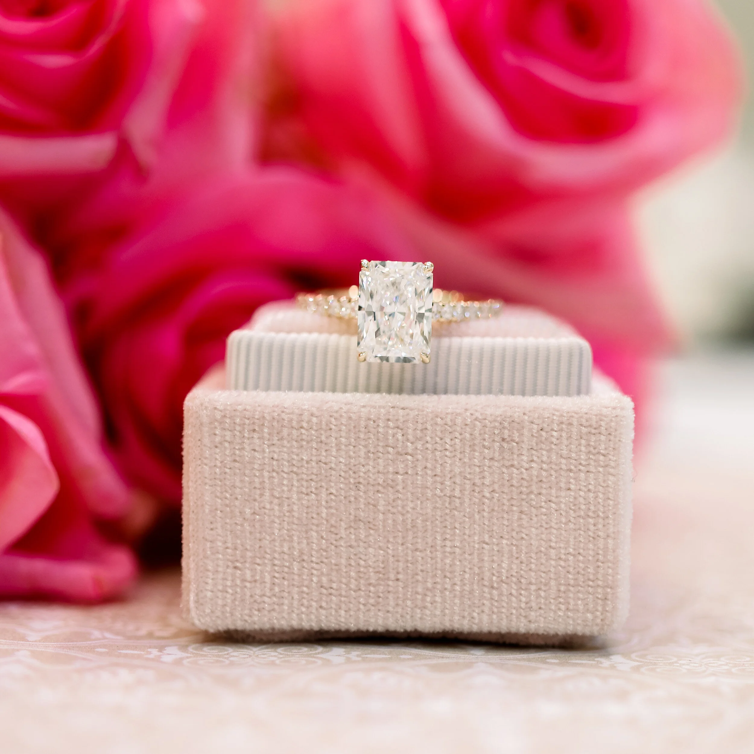 Radiant Cathedral Pavé Setting