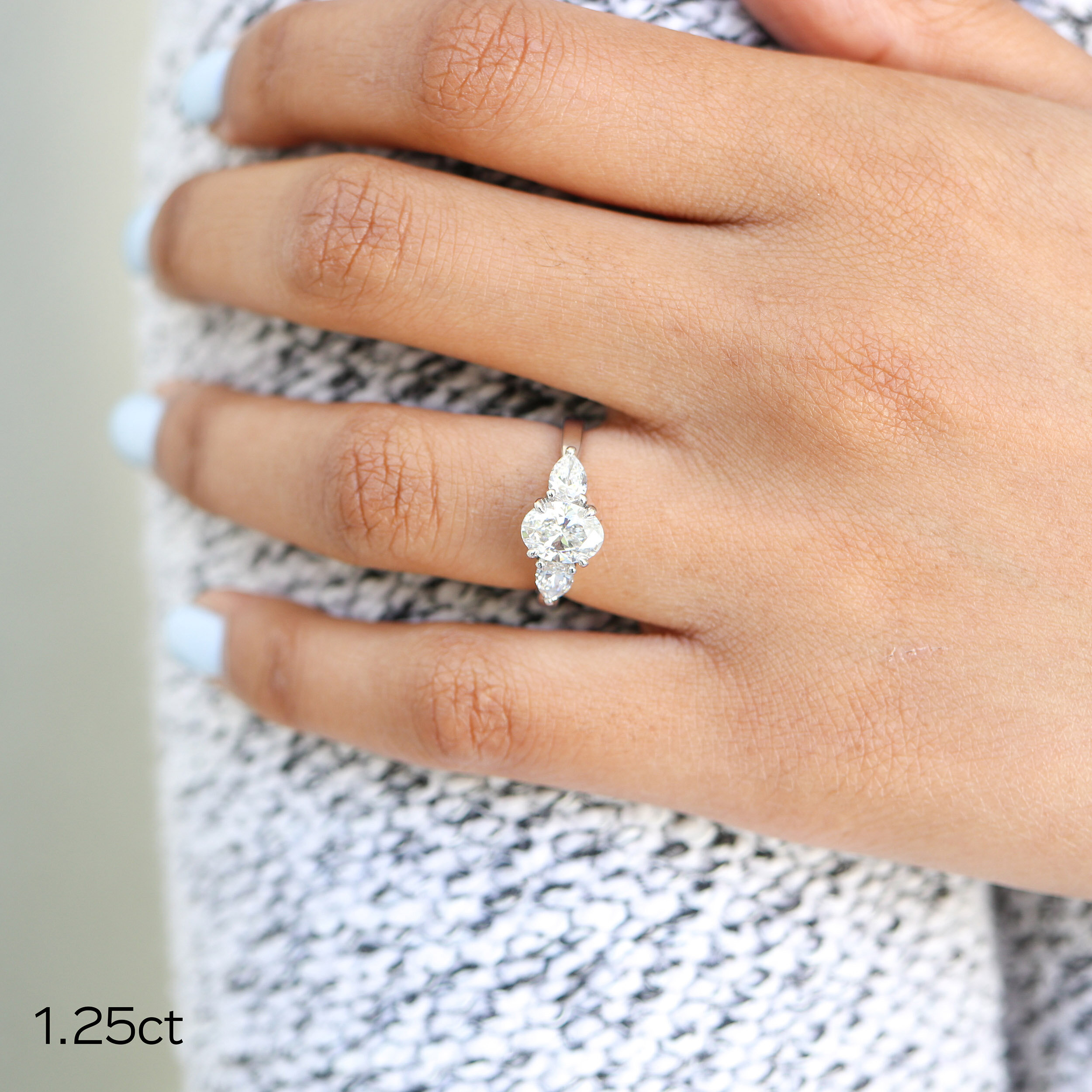 Oval and Pear Setting