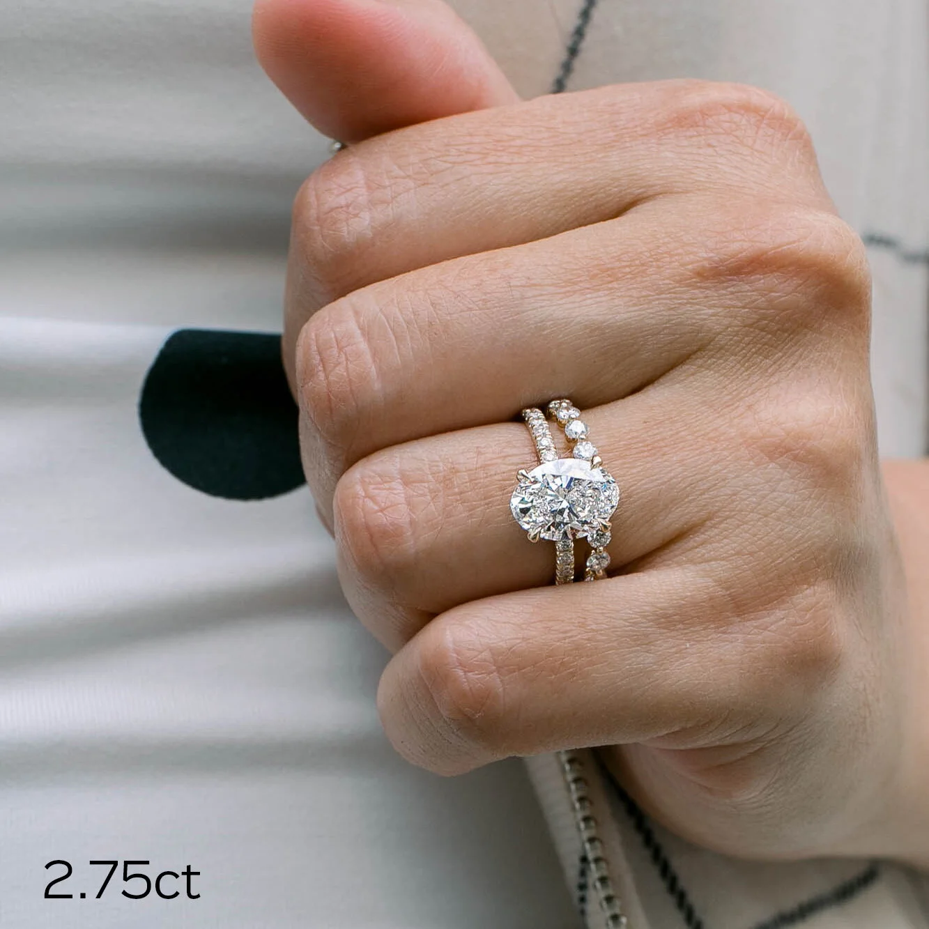 Oval Classic Four Prong Pavé Setting