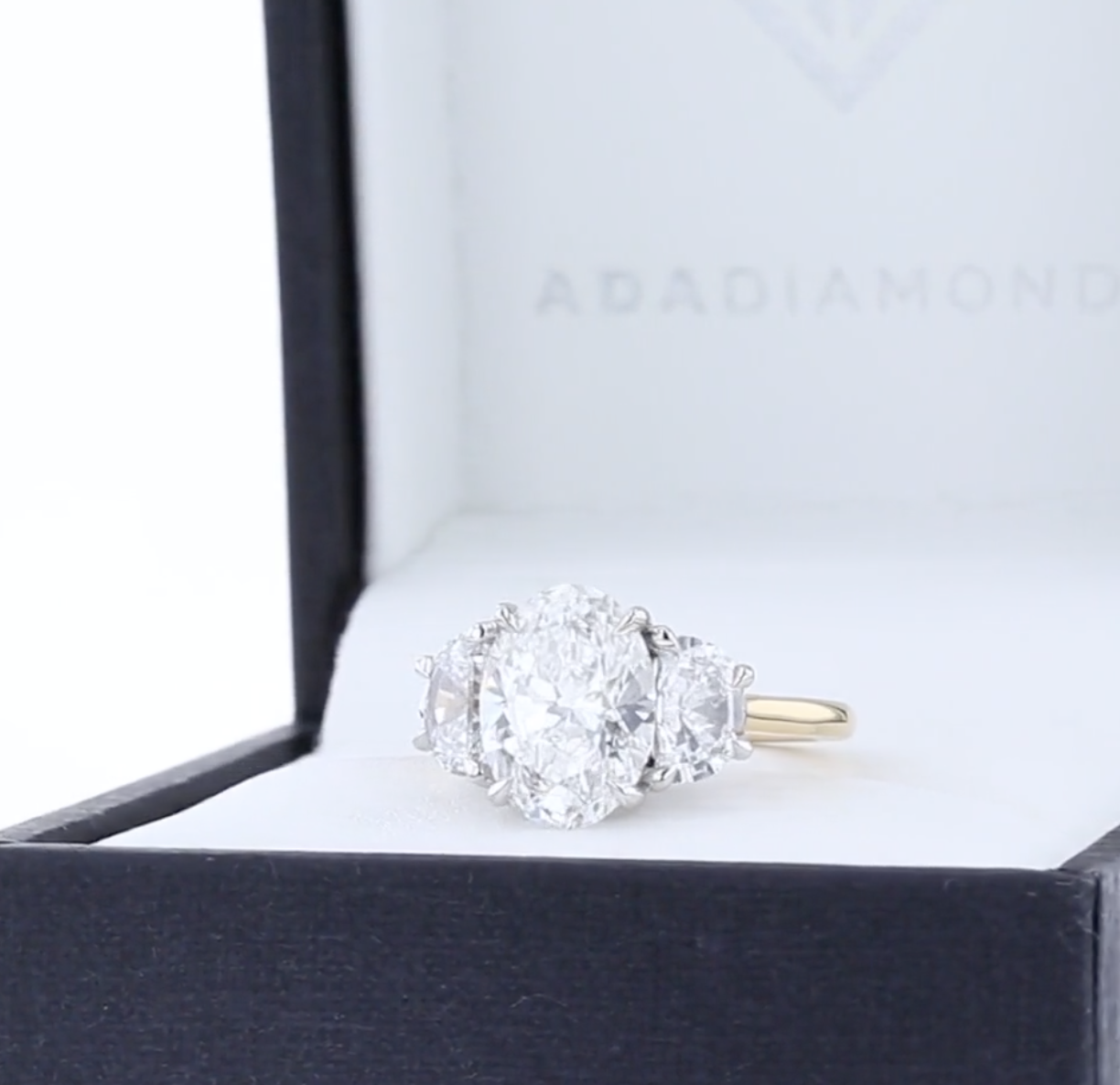 Oval and Half Moon Setting