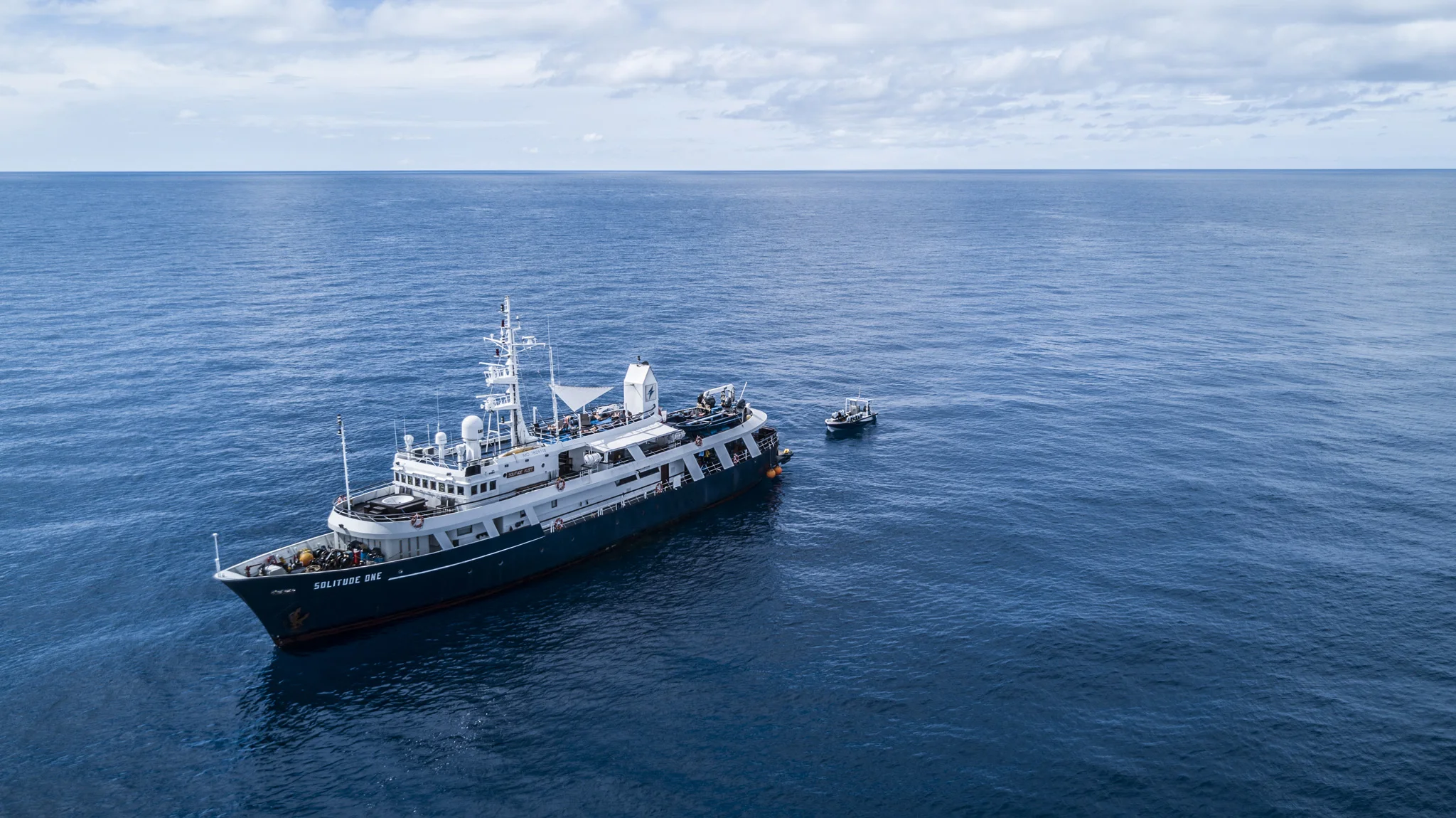 PHILIPPINES - SOLITUDE ONE — UNIQUE OCEAN EXPEDITIONS