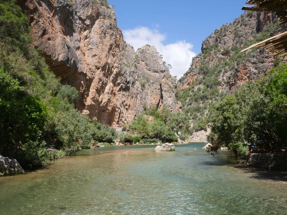 Comment visiter Akchour et ses cascades au Maroc ? — L'Elephant Voyageur