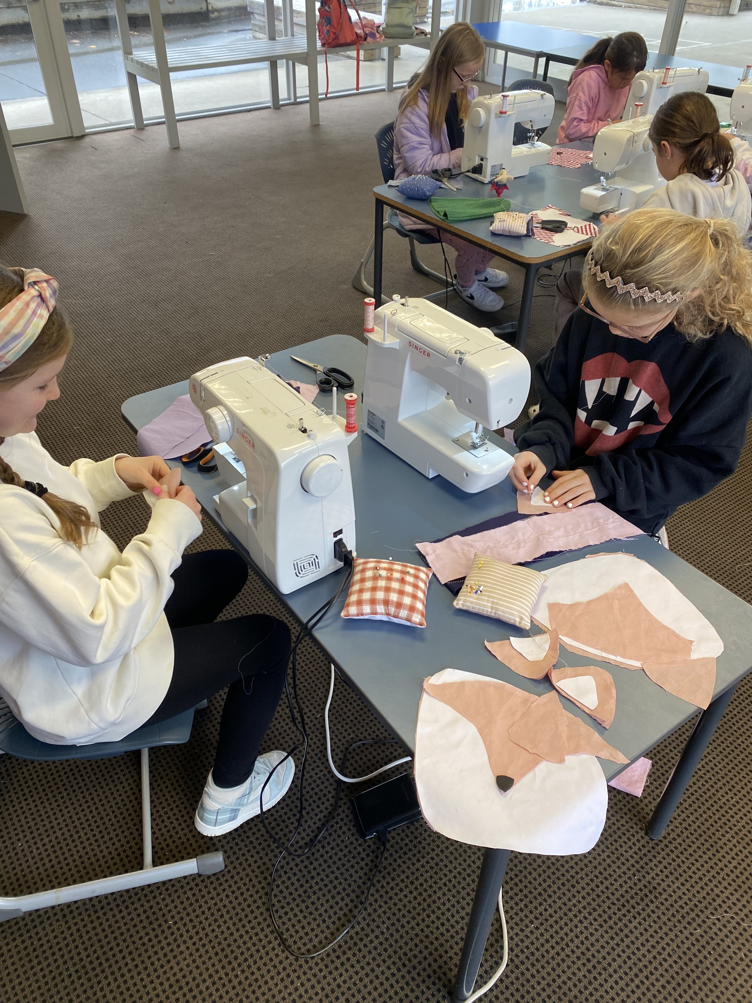 sewing classes — thread room