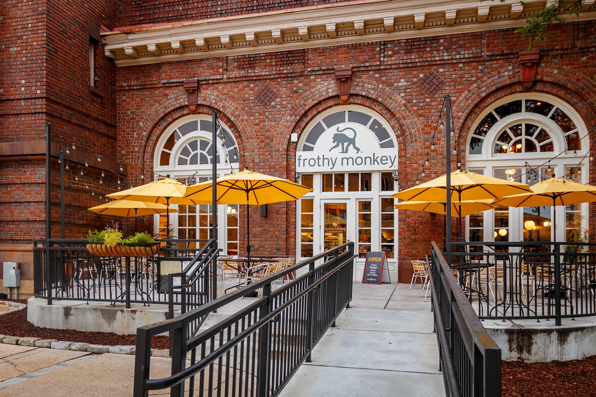 Frothy Monkey Coffeehouse at Chattanooga Choo Choo