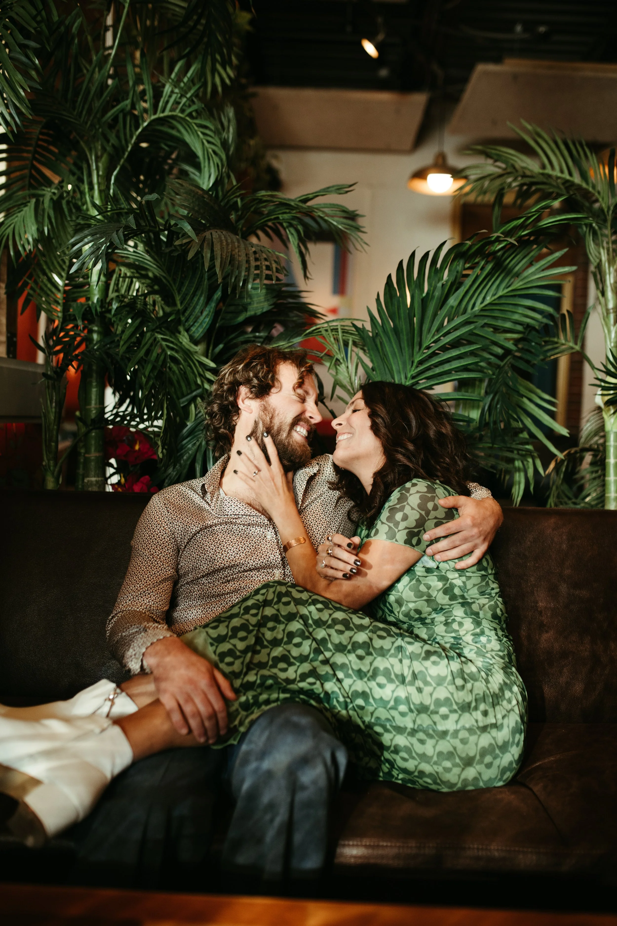east-nashville-engagment-photography-inglewood-cocktail-lounge-70's-disco