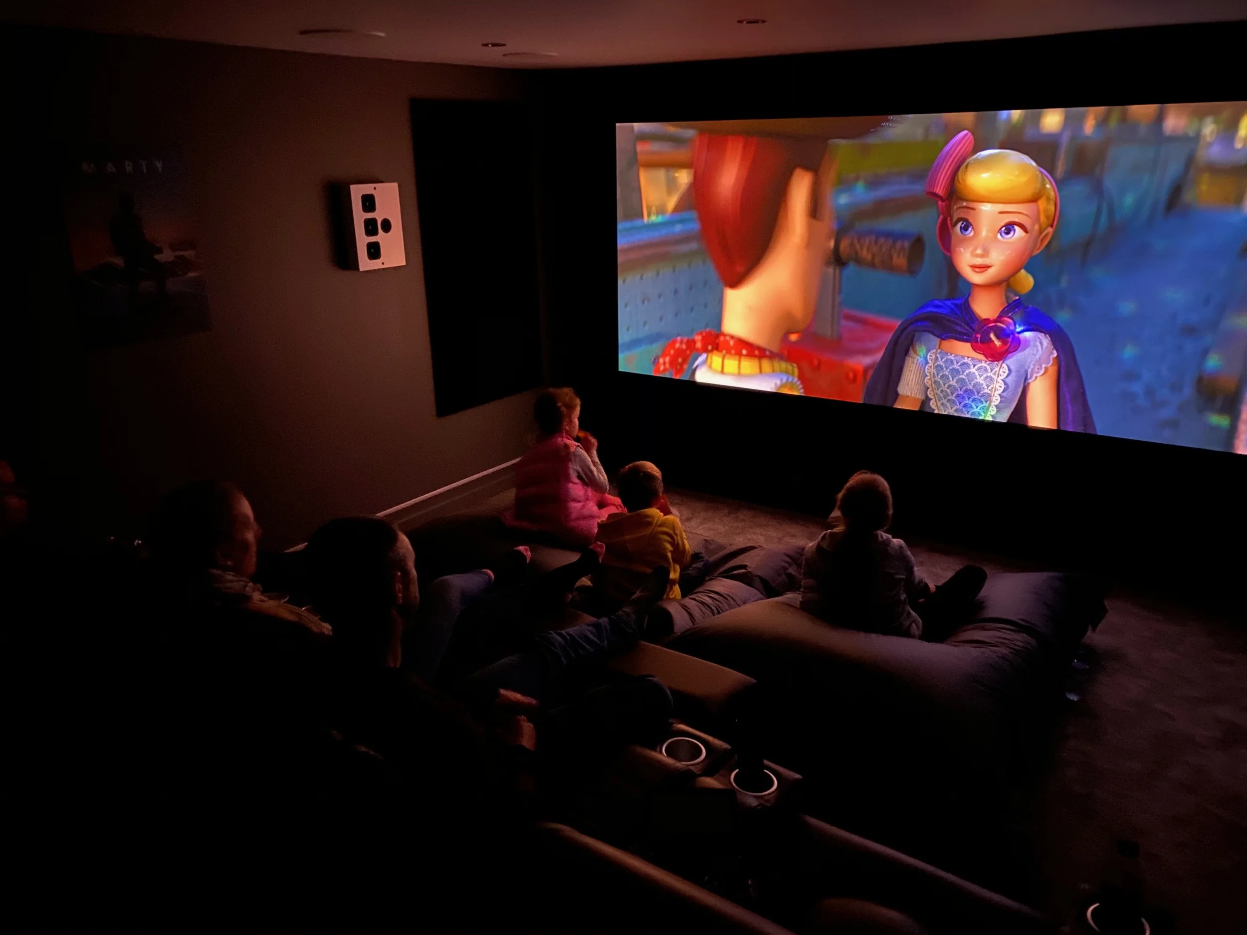 Immersive Cinema Rooms