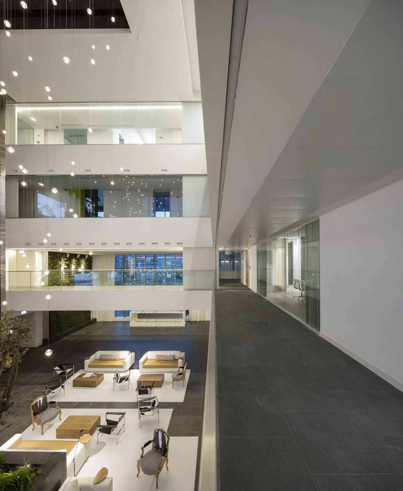 Deloitte Hub — Vector Mais