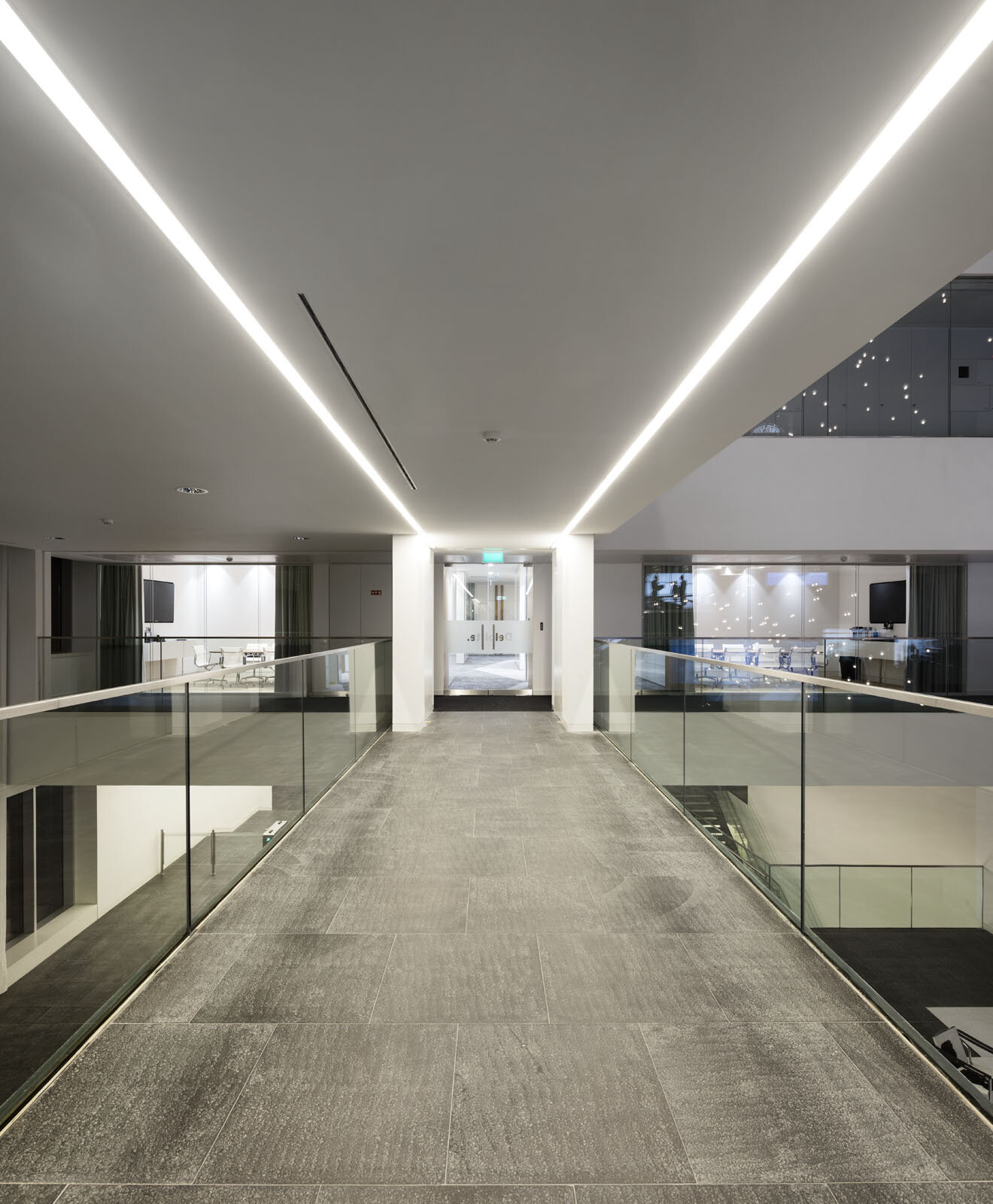 Deloitte Hub — Vector Mais