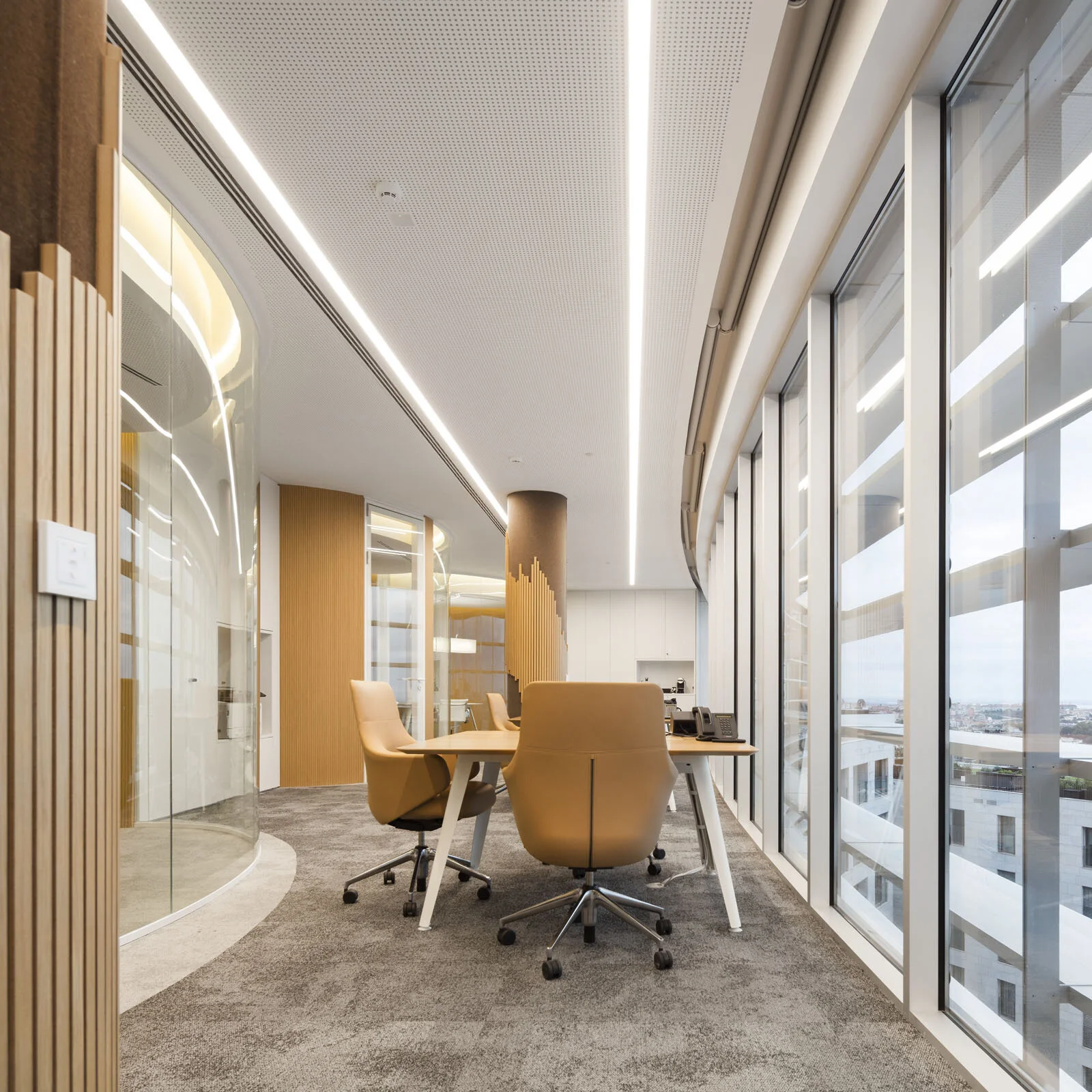 Deloitte Hub — Vector Mais