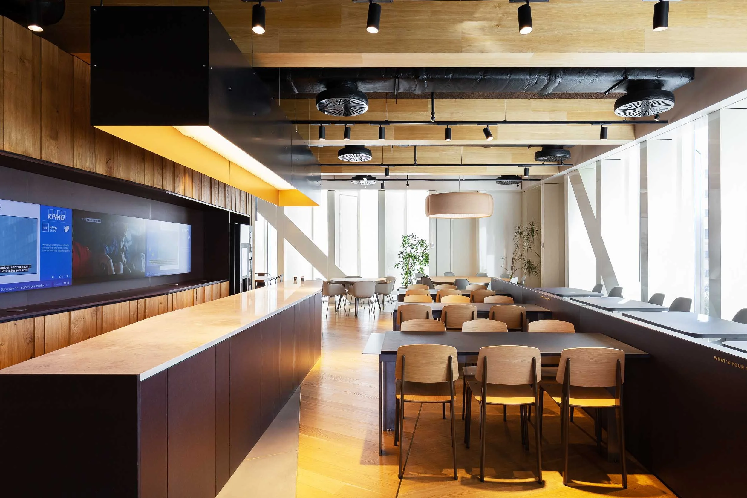 KPMG — Vector Mais