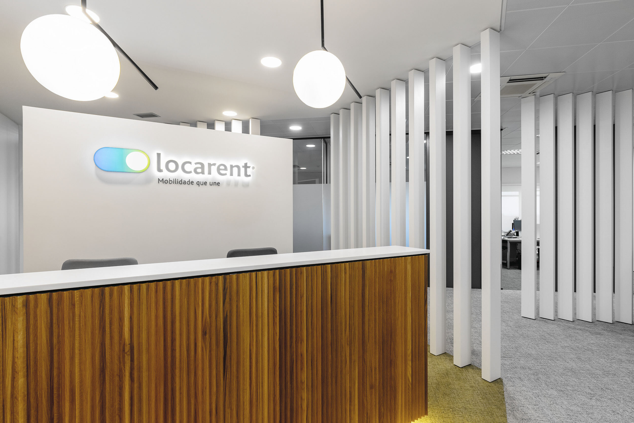 Locarent — Vector Mais