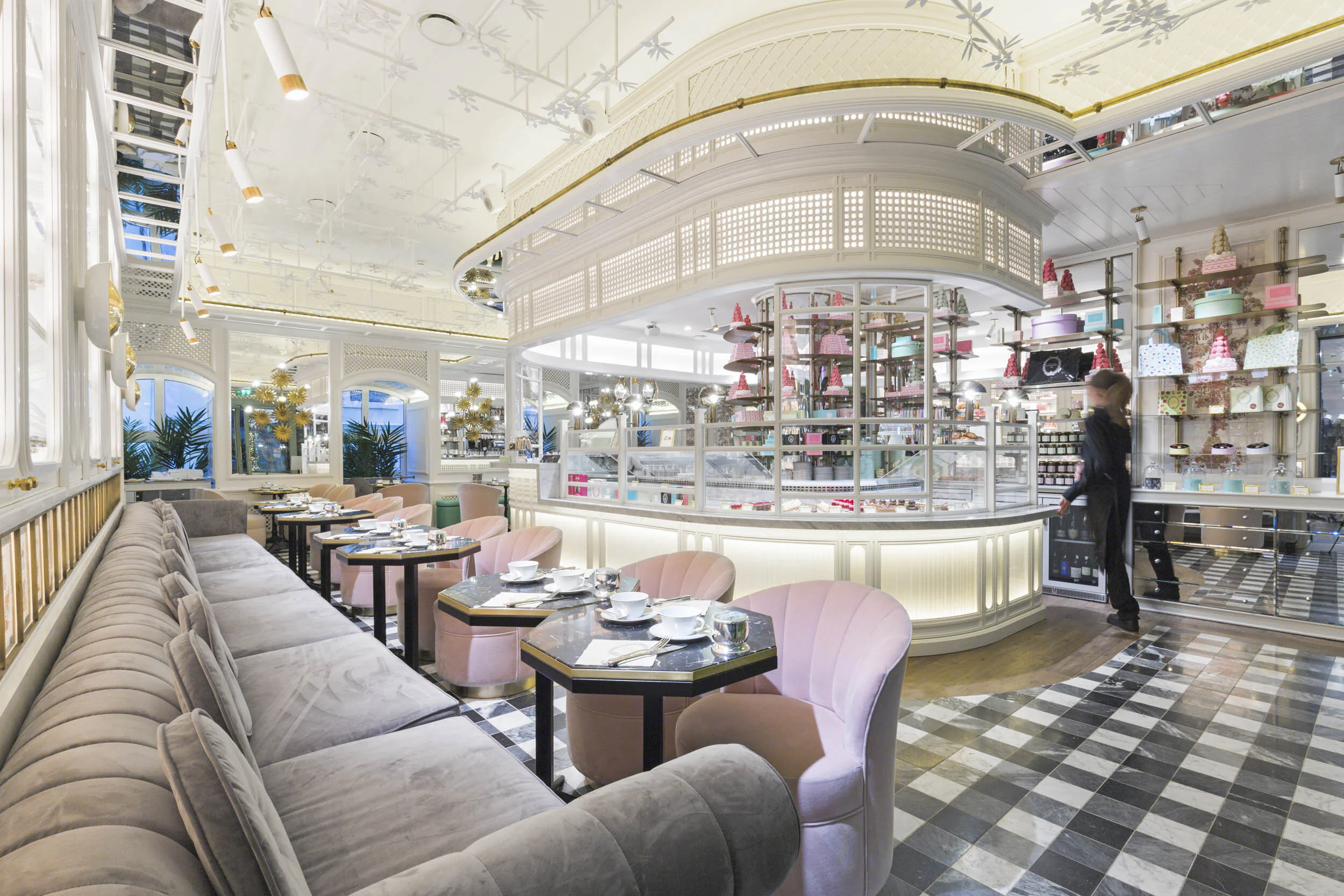 Ladurée — Vector Mais