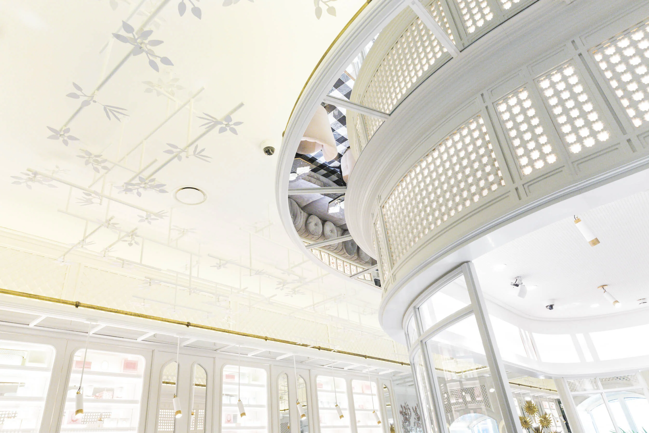 Ladurée EN — Vector Mais